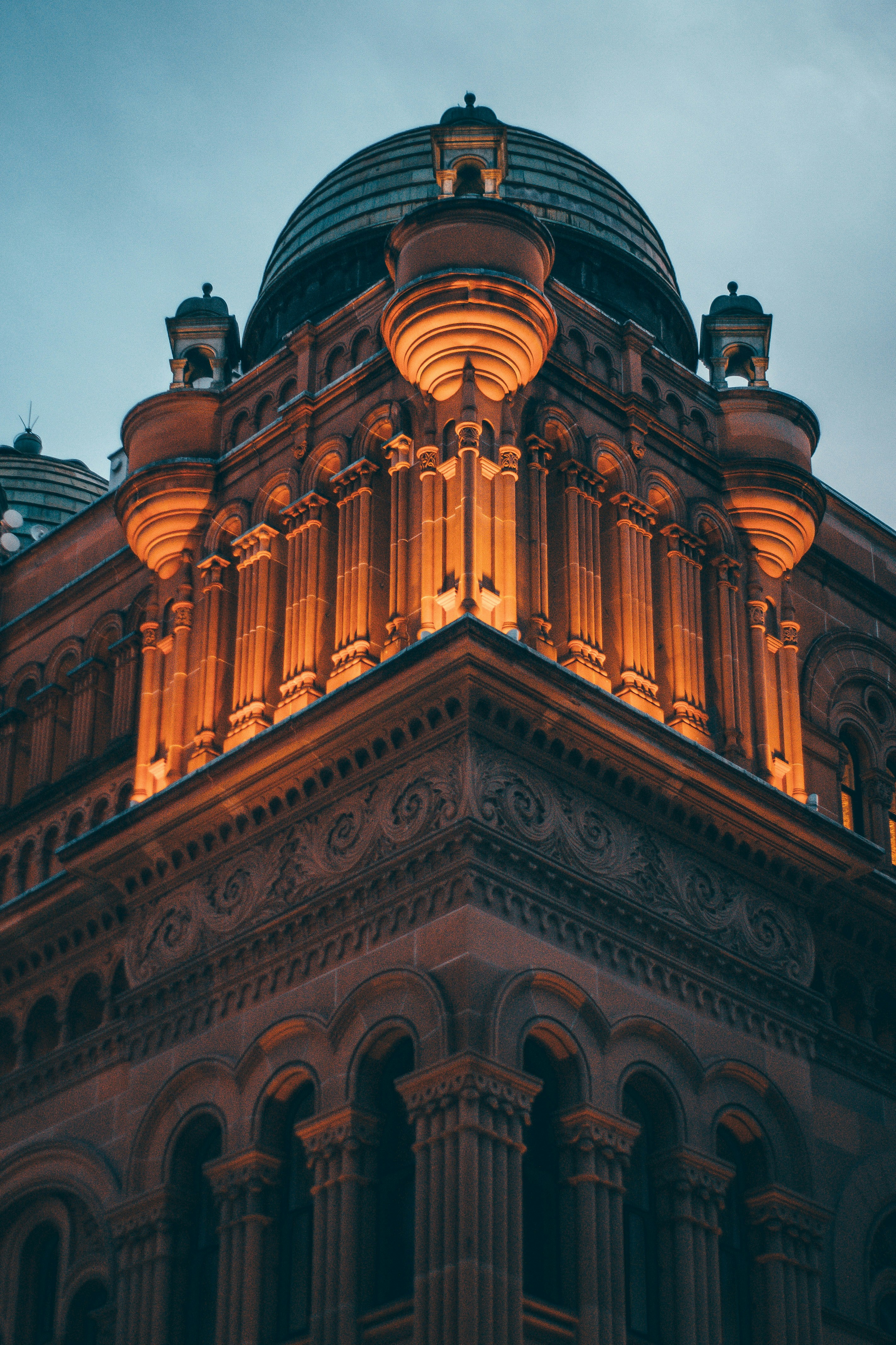 Golden Glow on the Dome: Architectural Detail in Evening Light