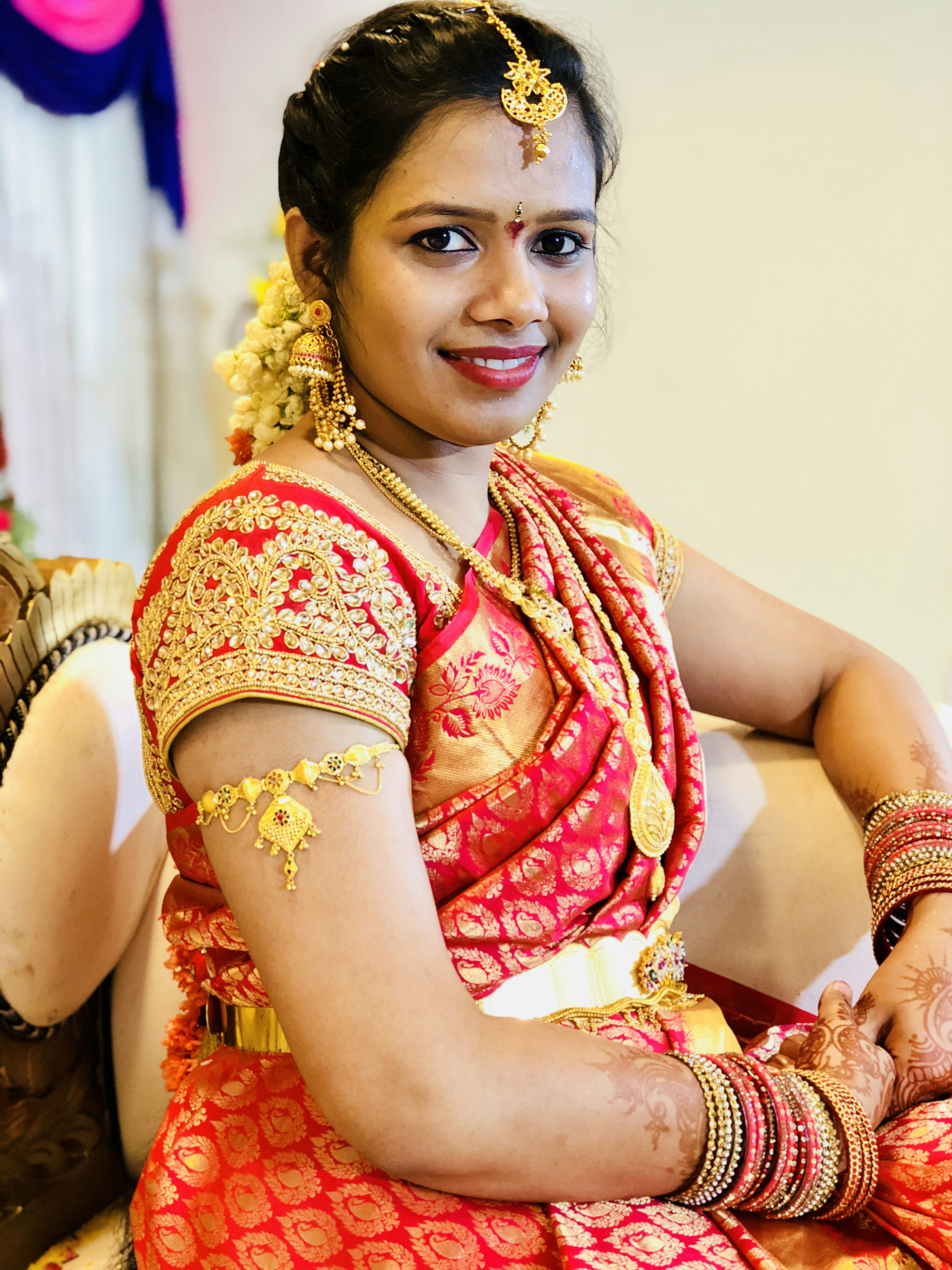 How To Do Makeup For Red Saree | Saubhaya Makeup