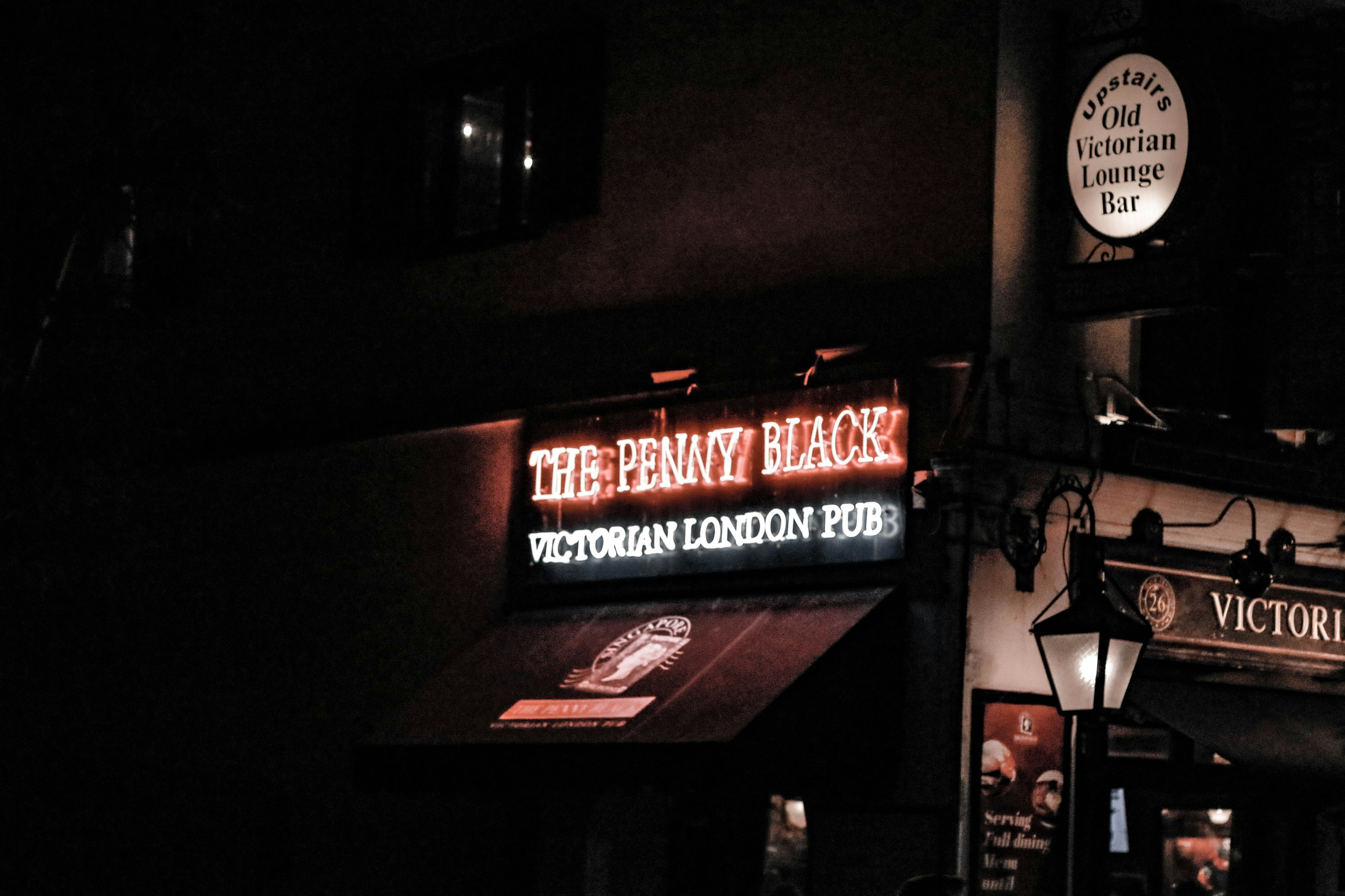 Foto La señalización de neón Penny Black – Imagen Adentro gratis en ...