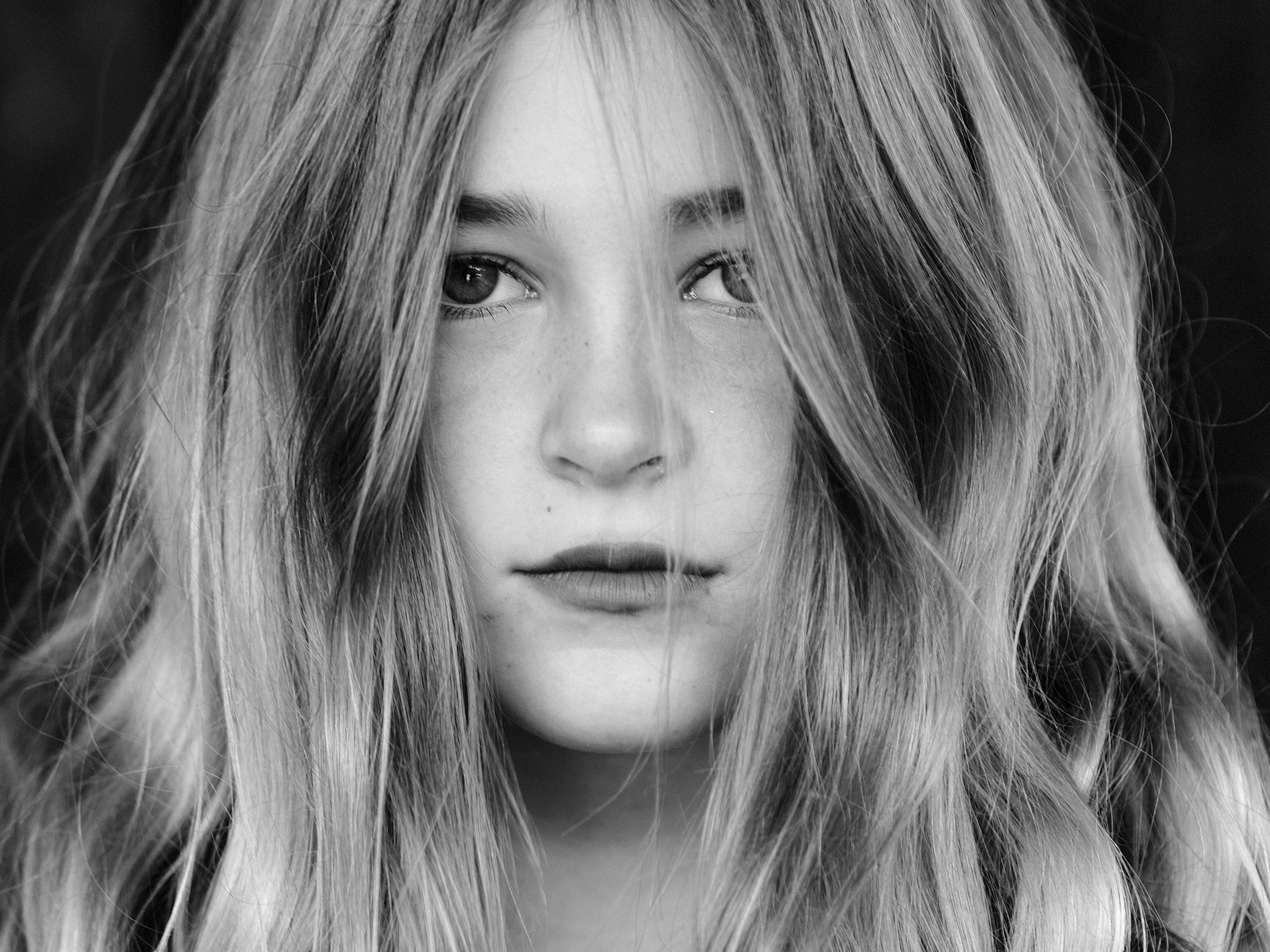 Grayscale photography of woman photo – Free Grey Image on Unsplash Grayscale photography of woman photo – Free Grey Image on Unsplash