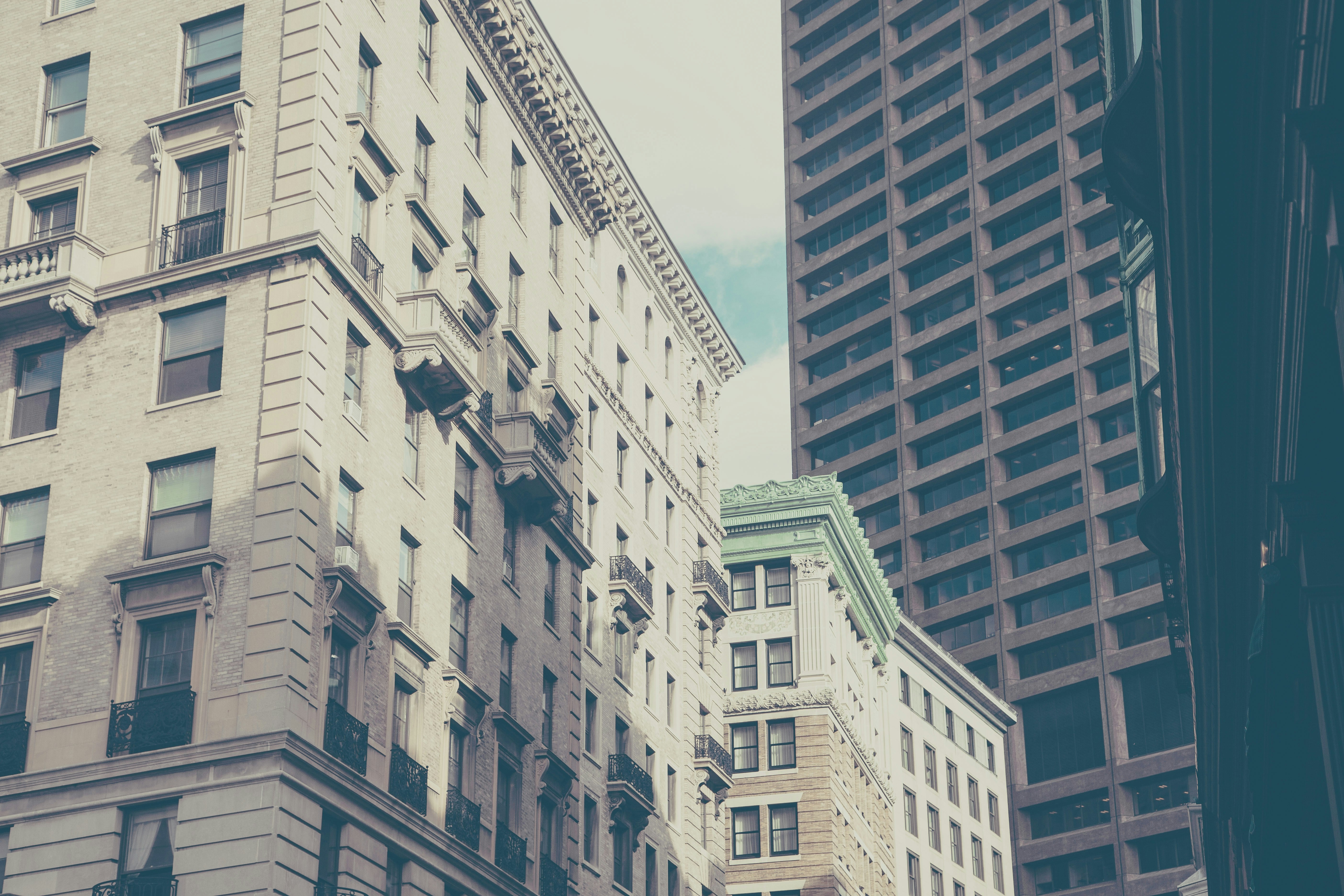 Gray high-rise building photo – Free Grey Image on Unsplash