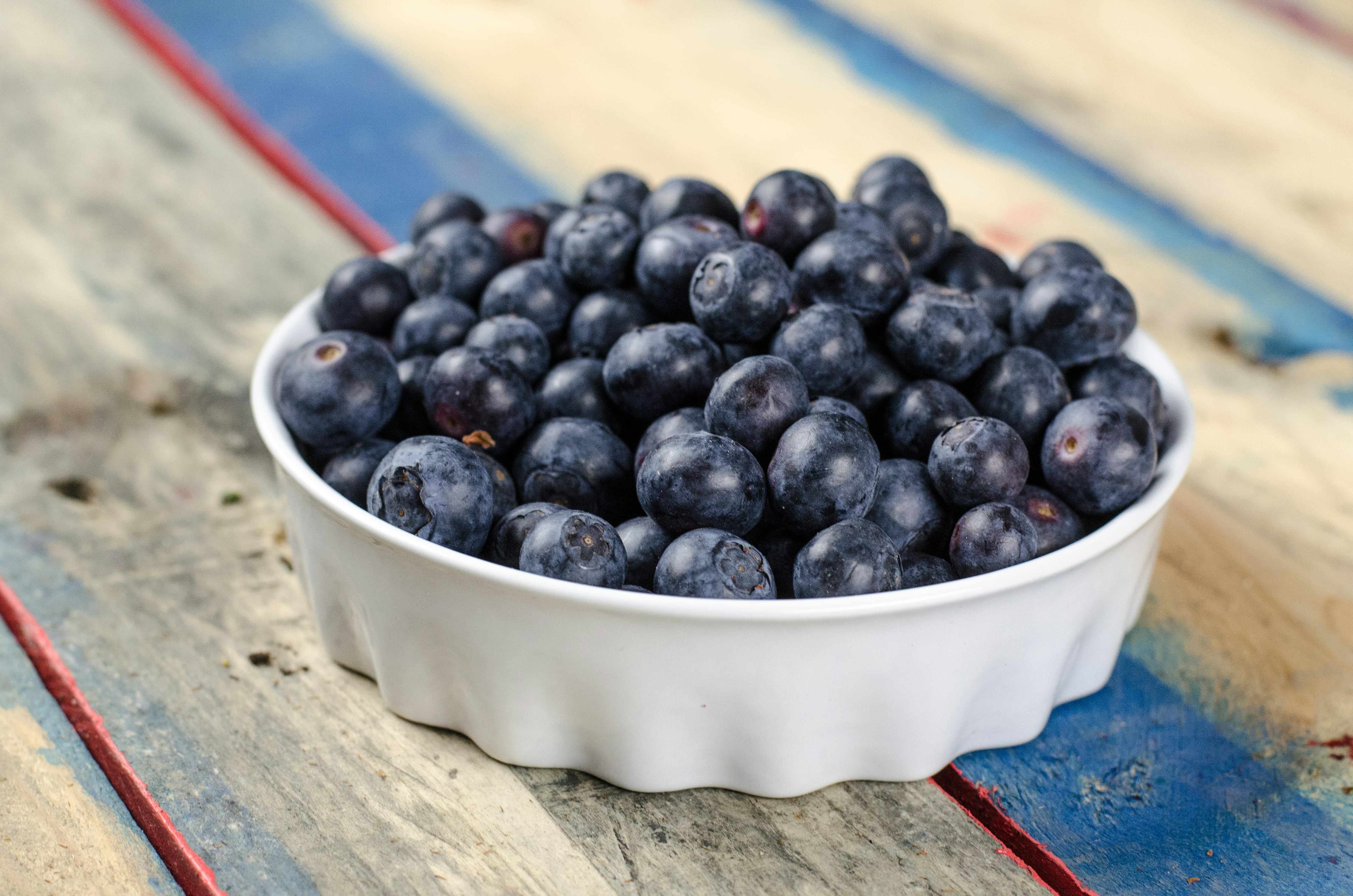 Blueberries in Versailles | blueberries on white ceramic bowl