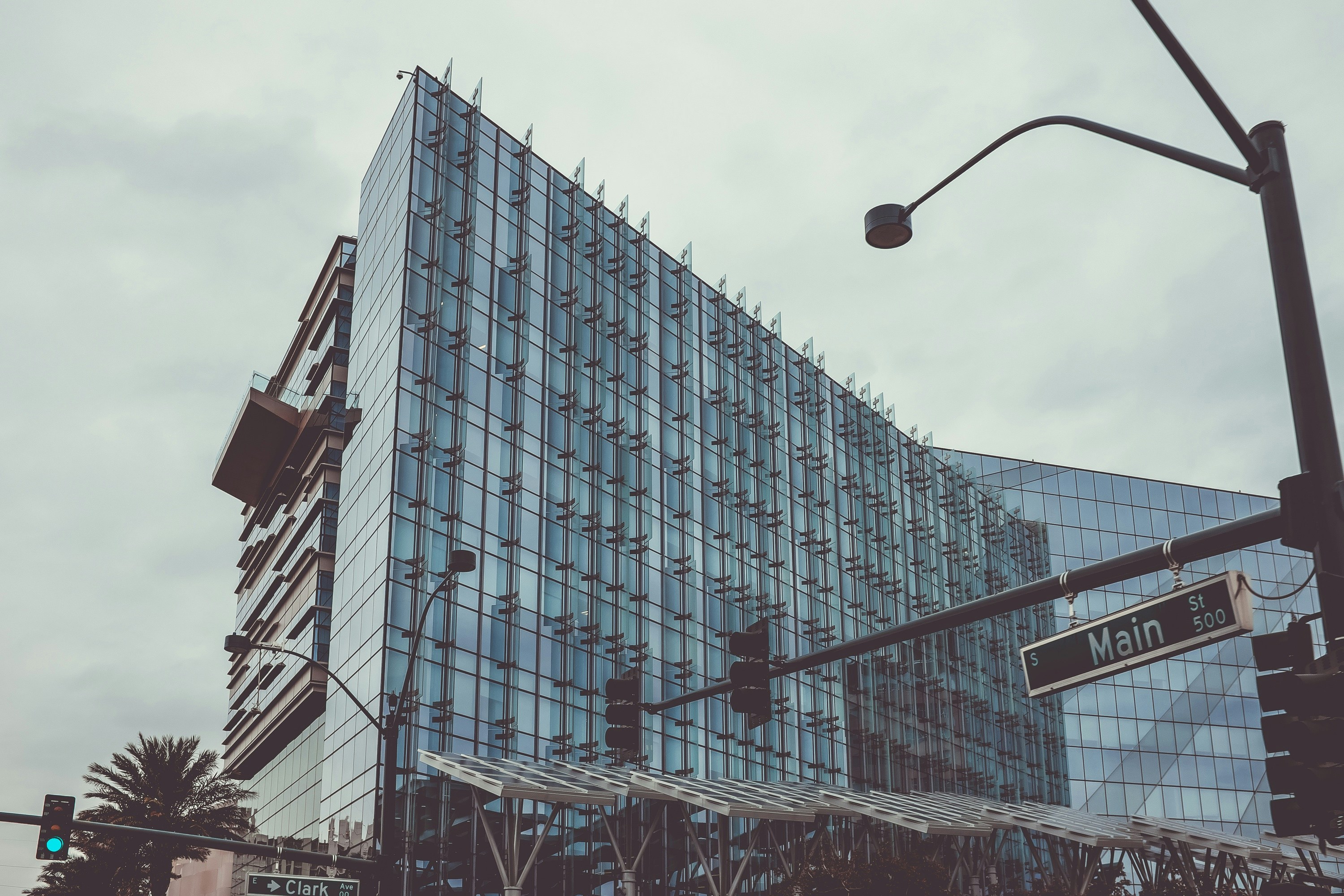 Gray high-rise building photo – Free Grey Image on Unsplash