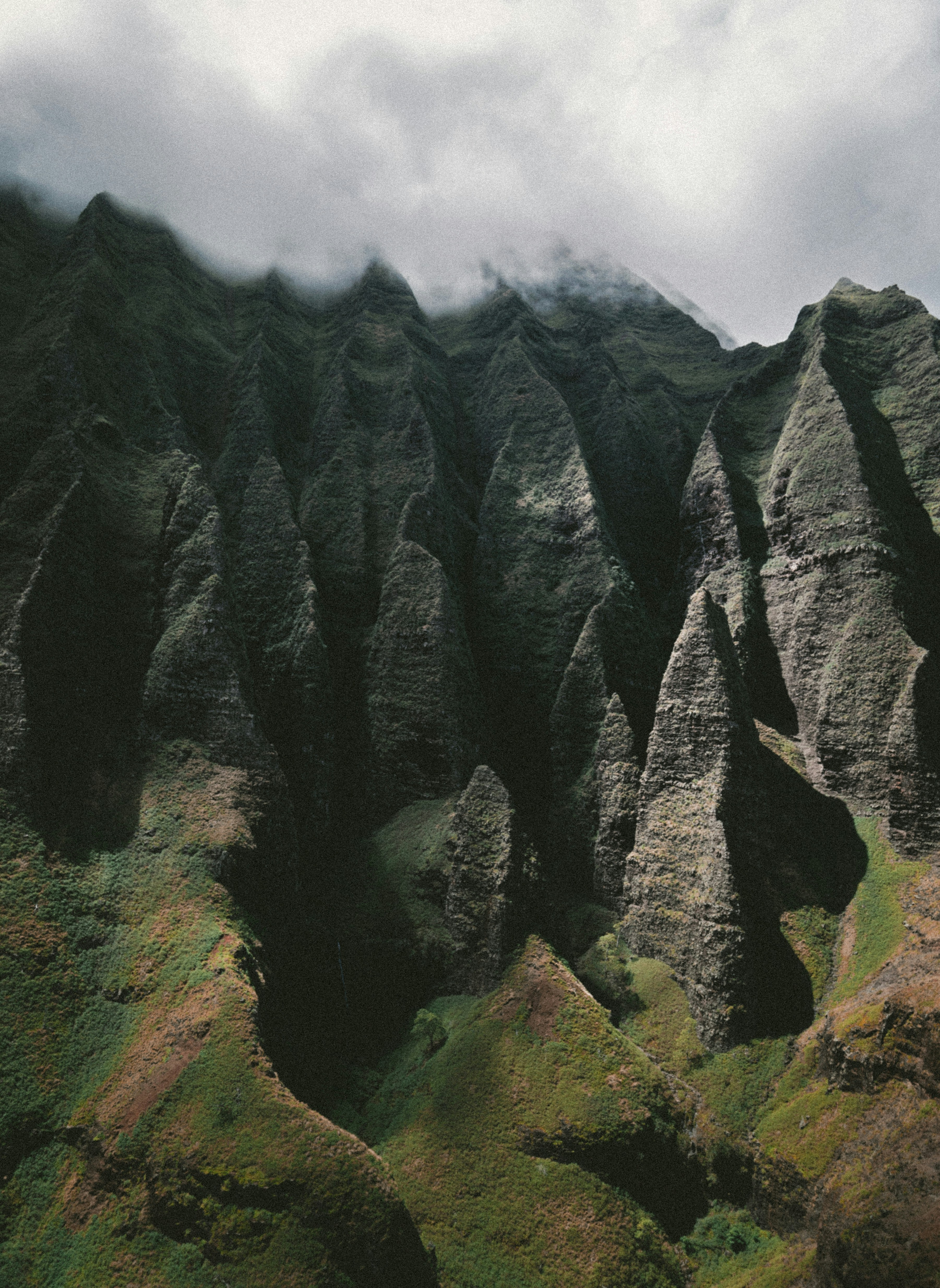 Gray mountain photo – Free Kauai Image on Unsplash