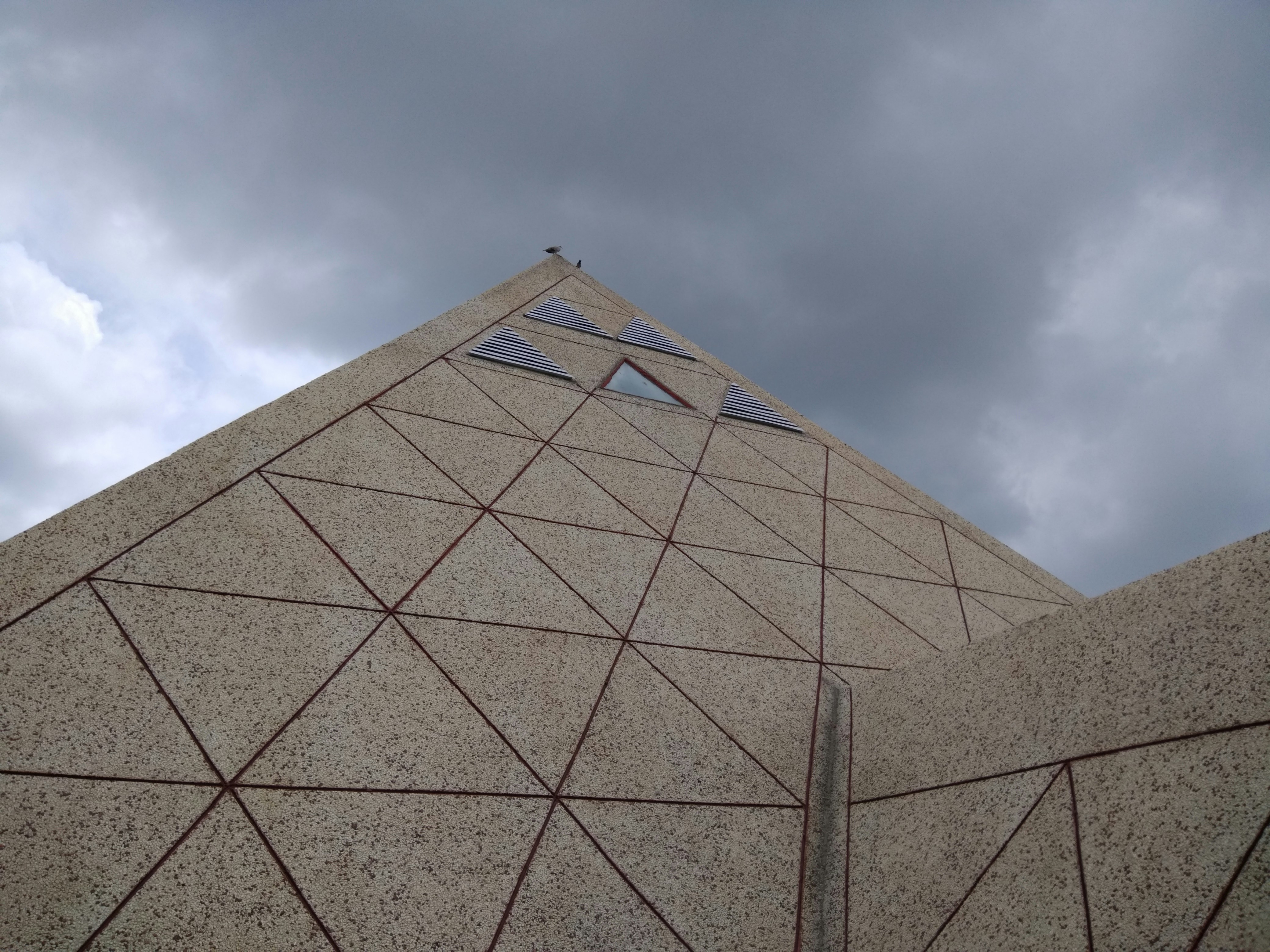 Architecture Pyramidale Photos | Télécharger des images gratuites sur ...