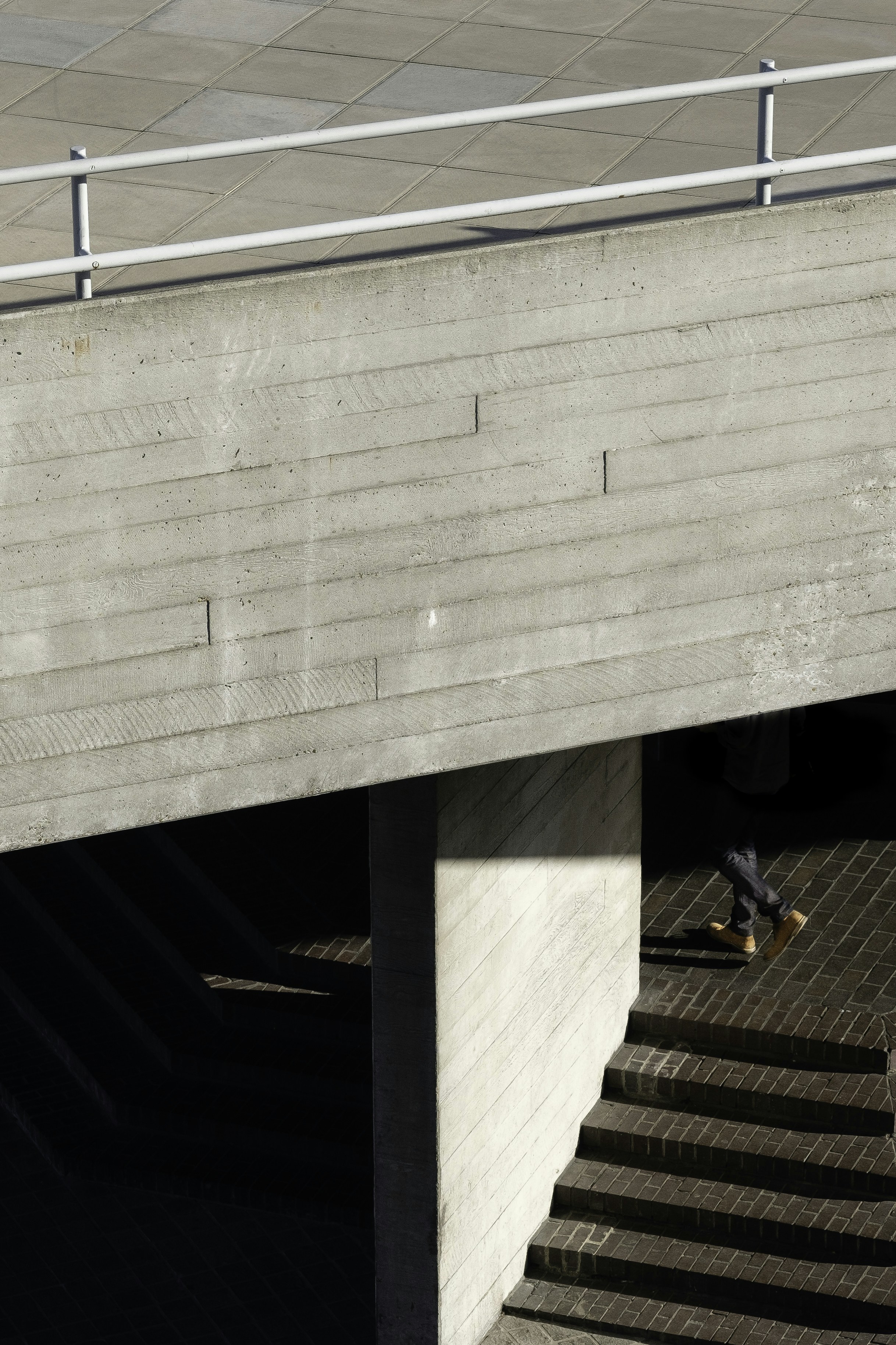 Gray steel bar photo – Free London Image on Unsplash