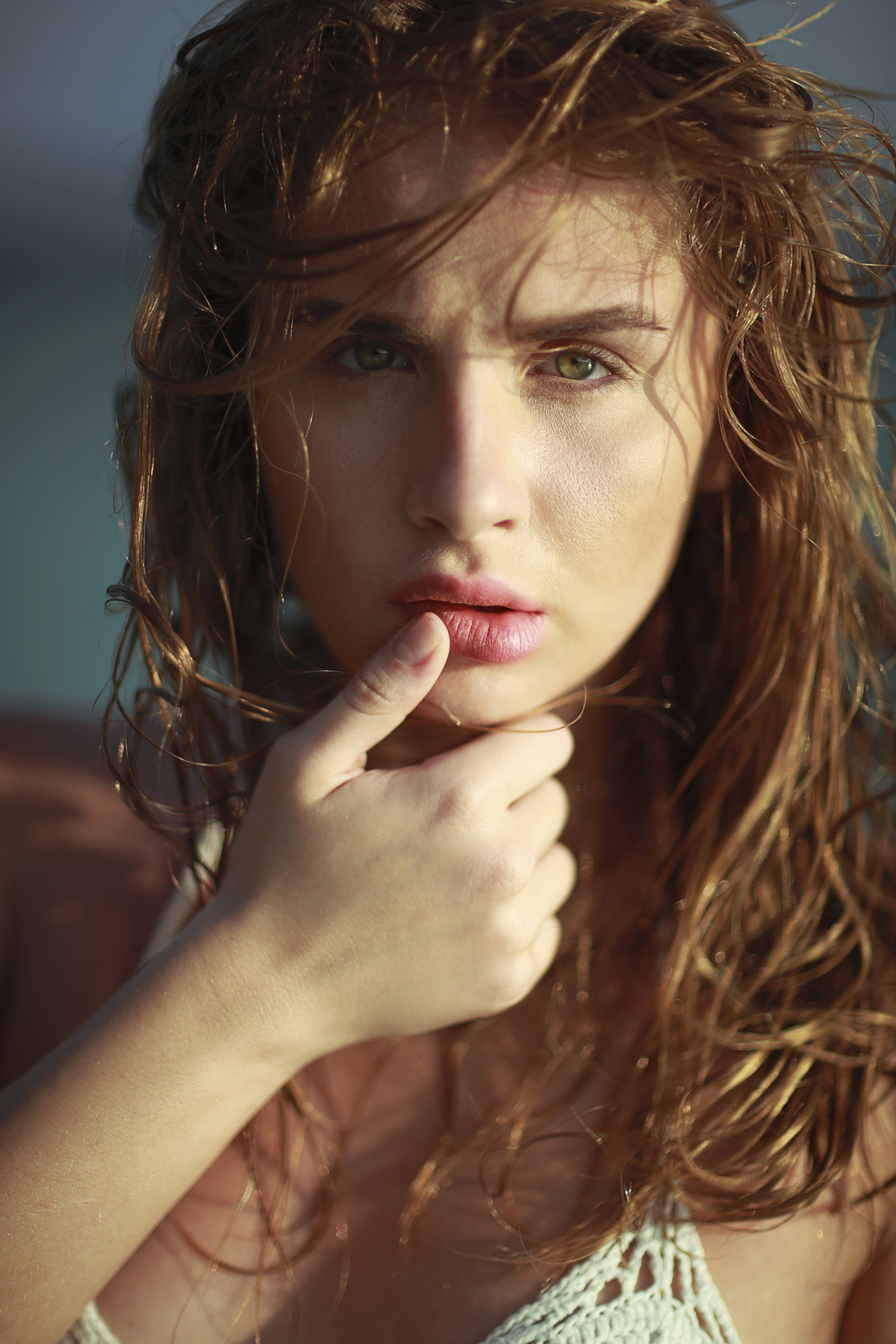 Foto zum Thema Frau im weißen Neckholder-BH – Kostenloses Bild zu ...