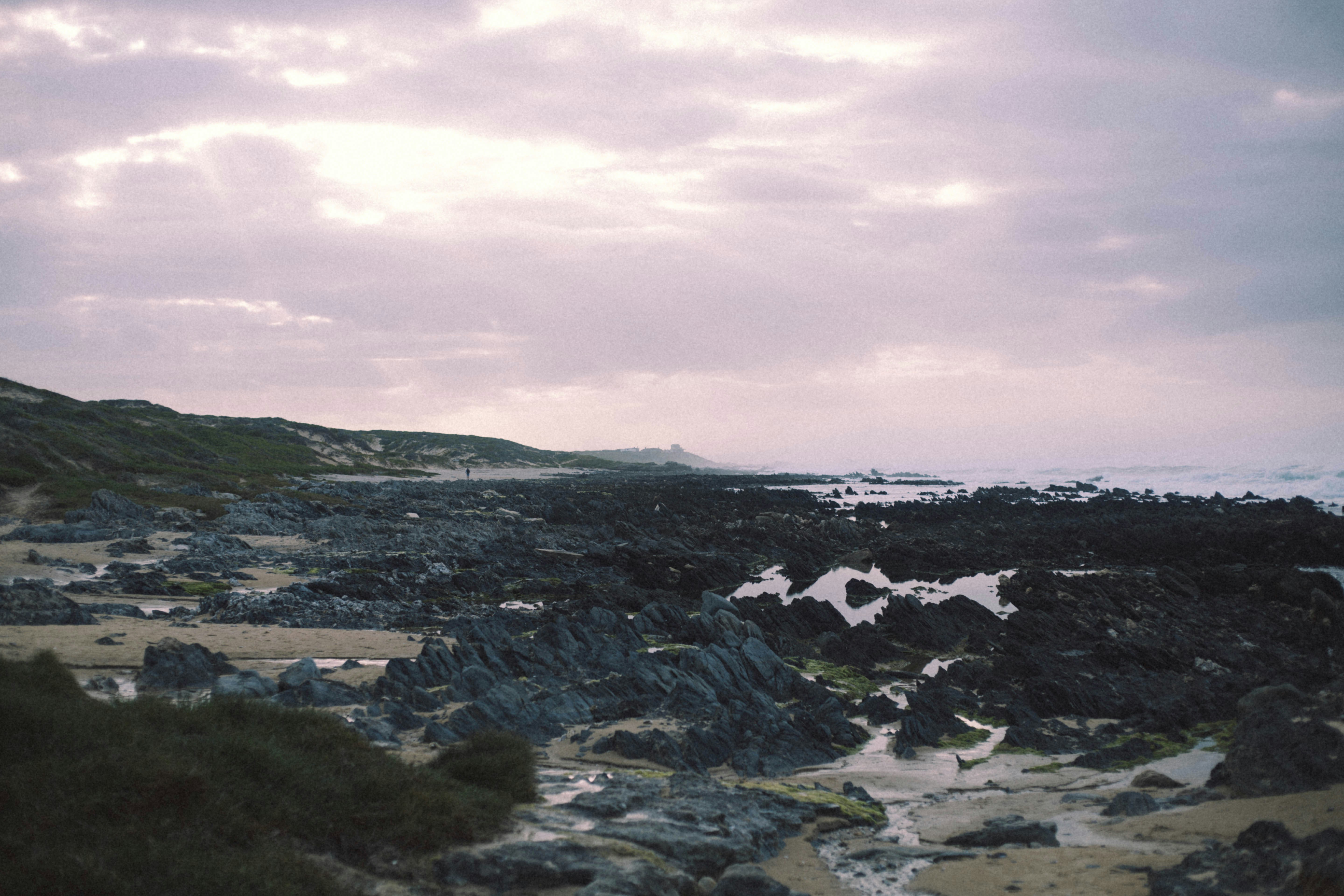 Landscape photography of mountains photo – Free Kini bay Image on Unsplash