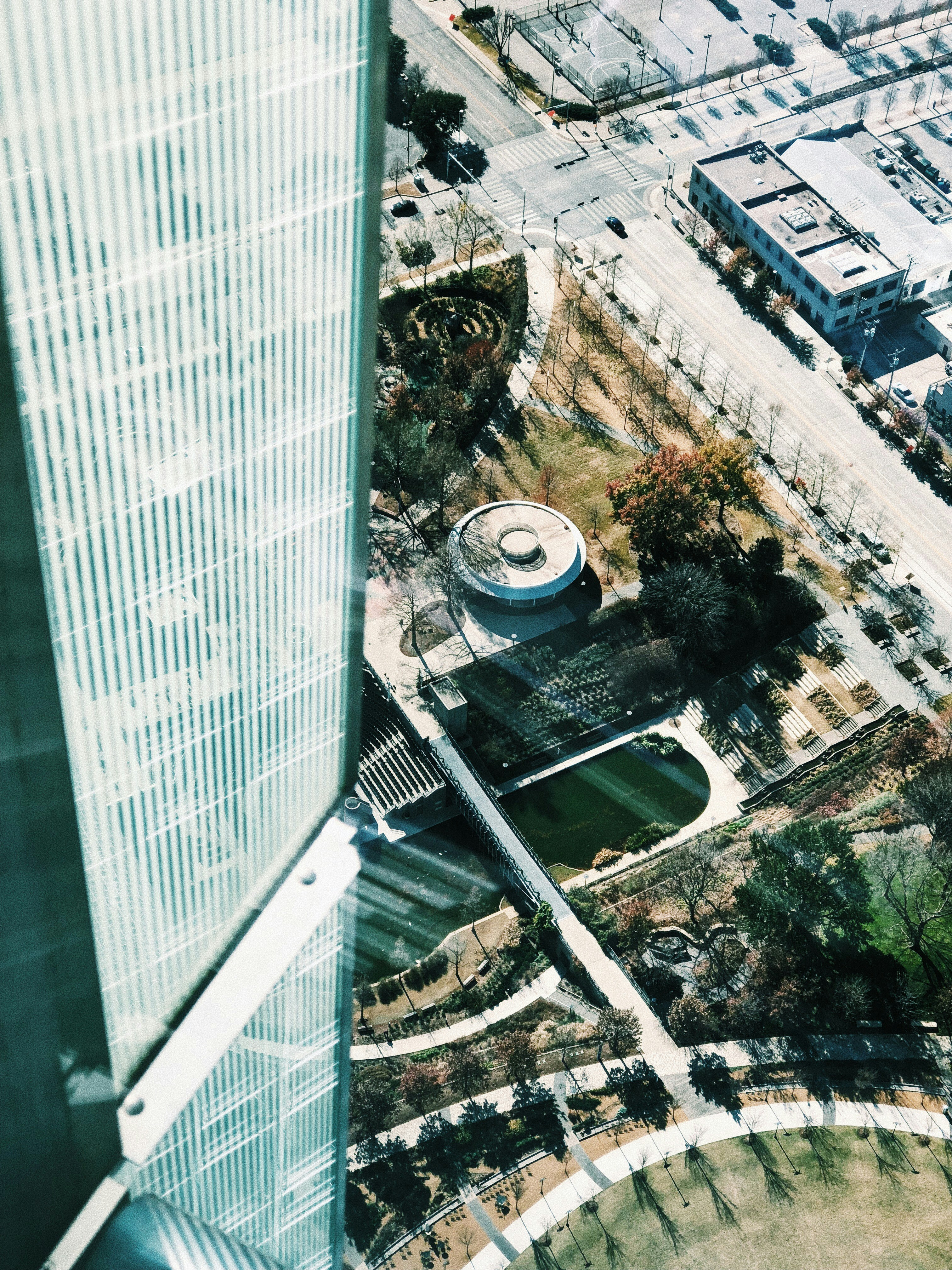 Extensive vs. Vast - What's the Difference? | This vs. That