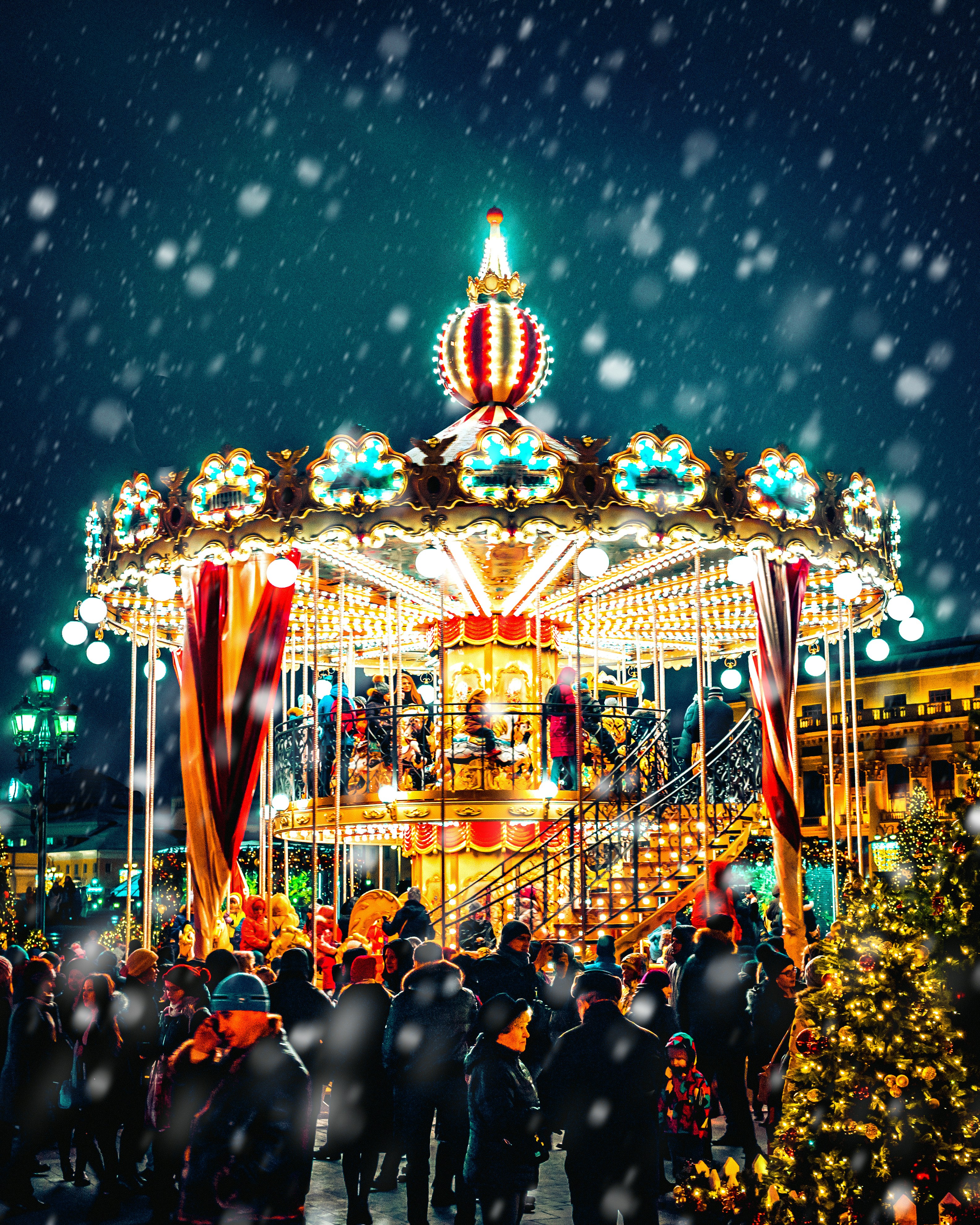 Carousel with snow pouring down photo – Free Moscow Image on Unsplash