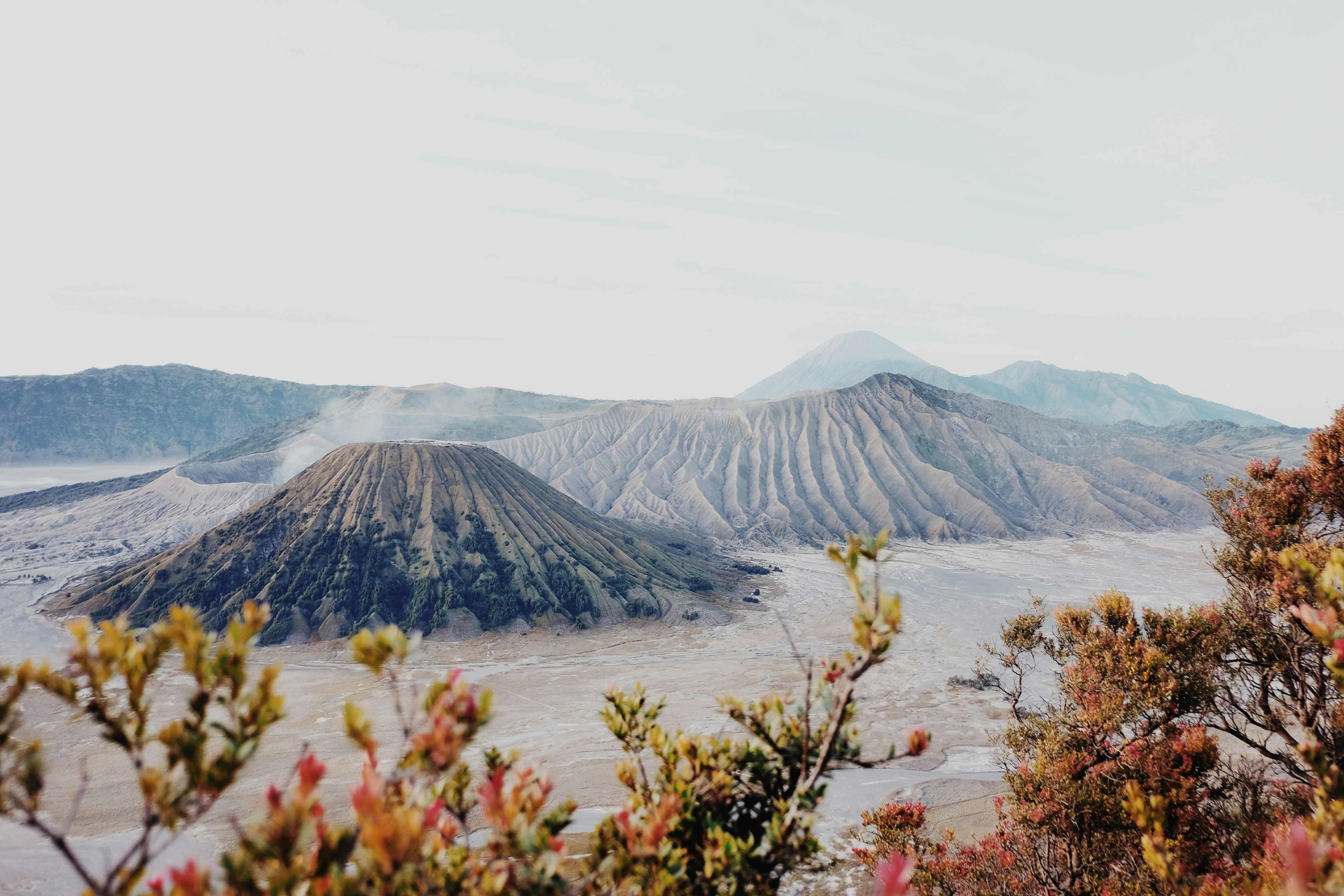 Brown volcano in landscape photography photo – Free Grey Image on Unsplash