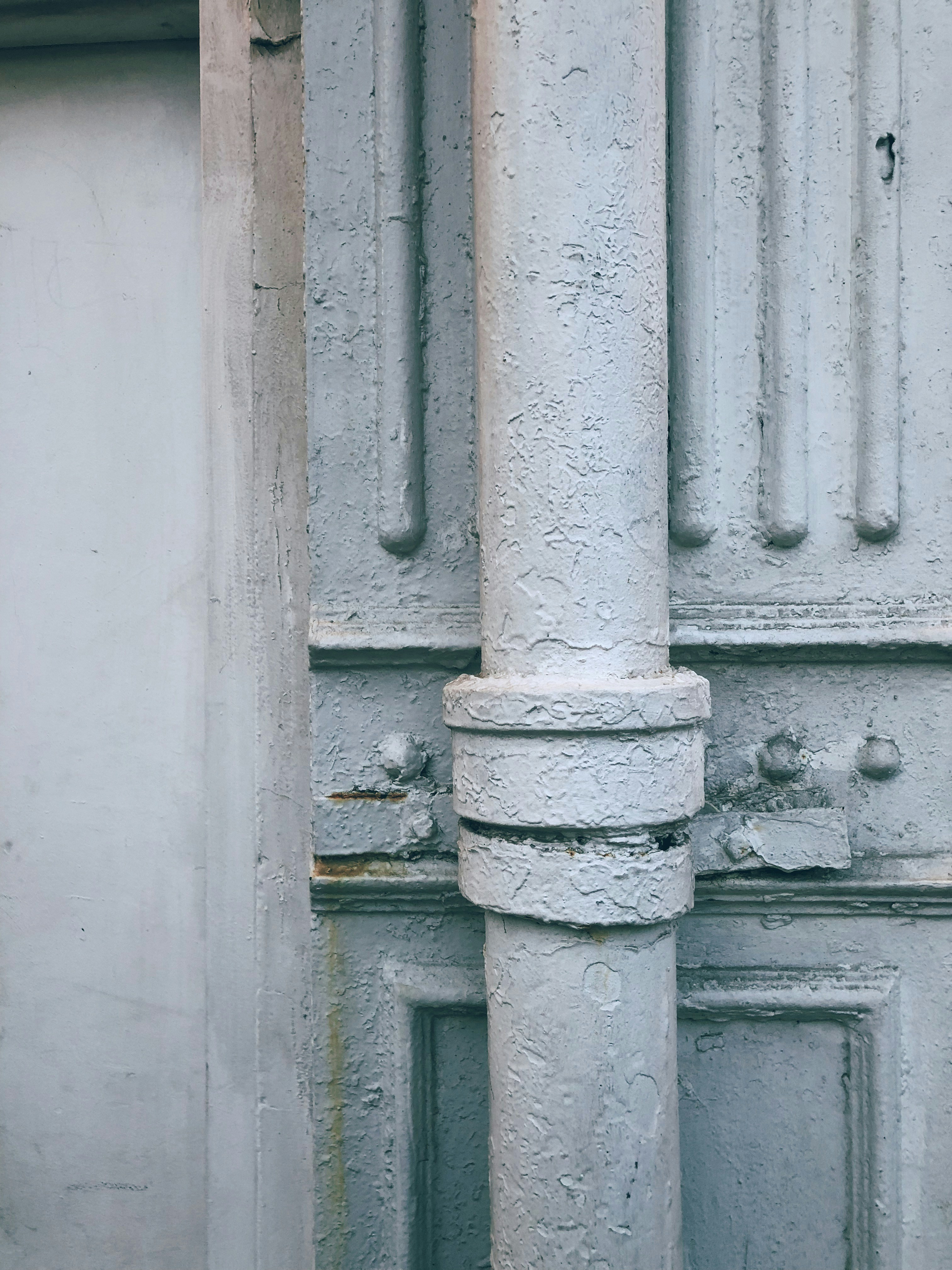 White metal pipe photo – Free Grey Image on Unsplash