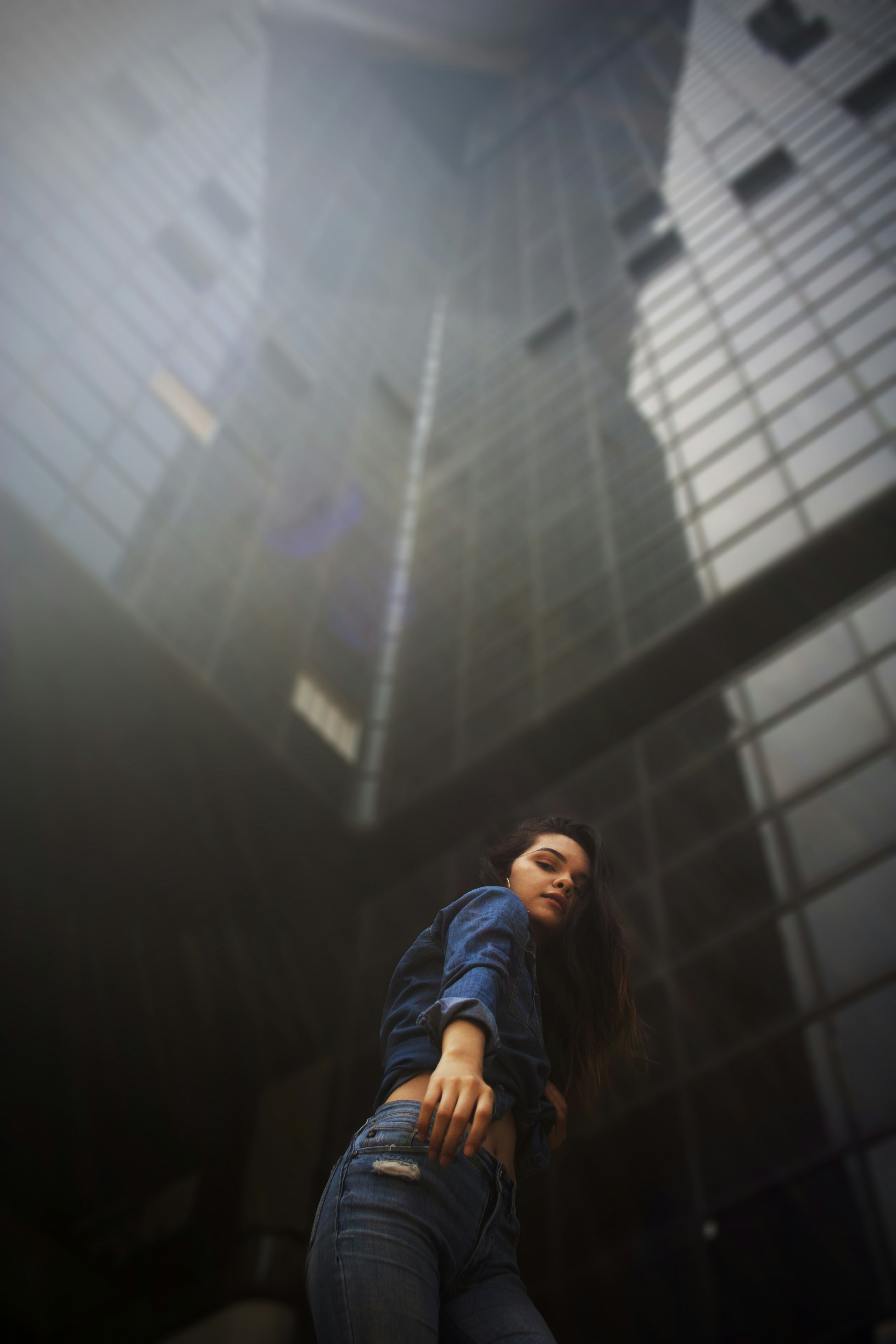 Woman standing inside building photo – Free Caracas Image on Unsplash
