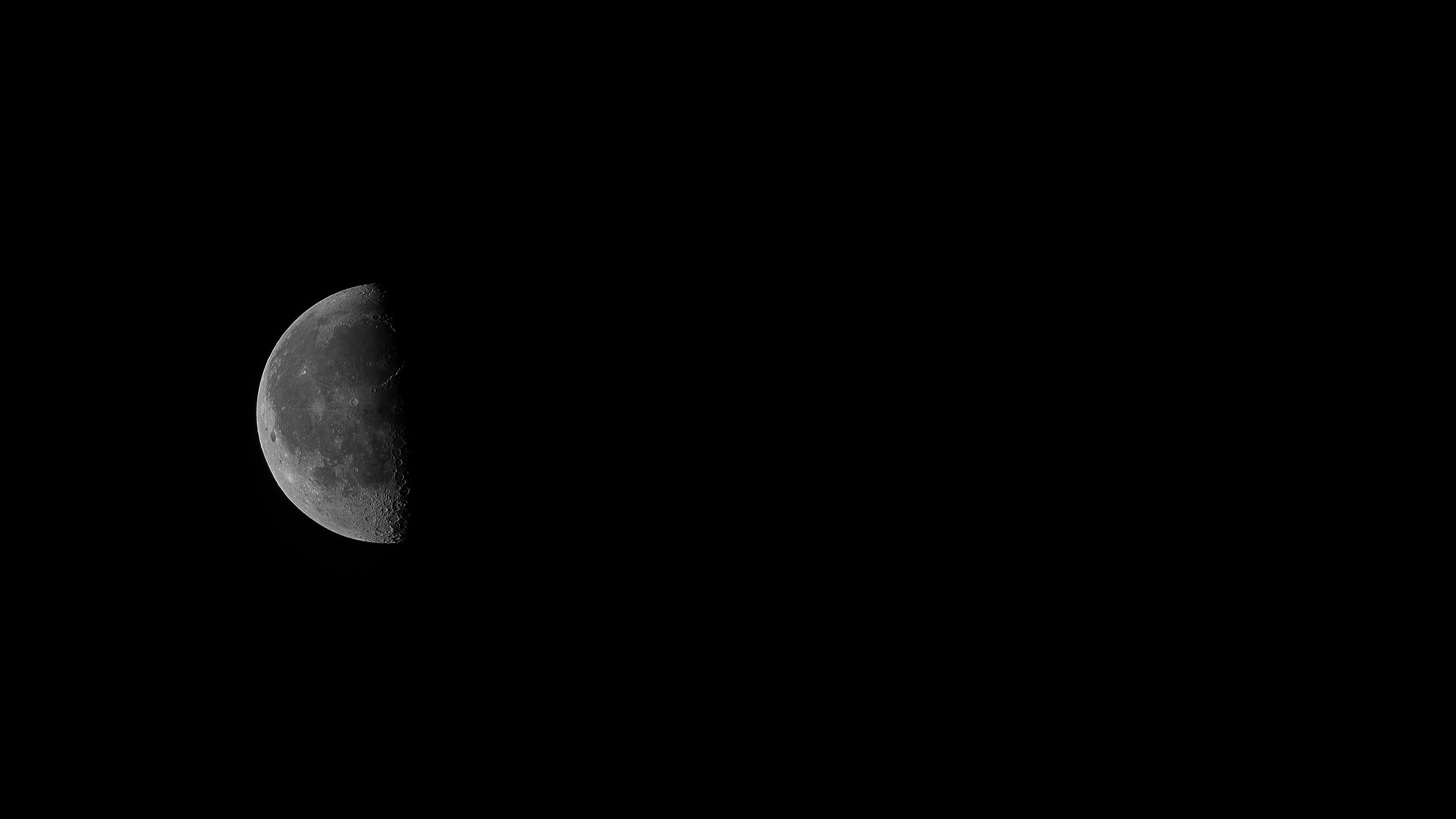 Half moon wallpaper photo – Free Moon Image on Unsplash