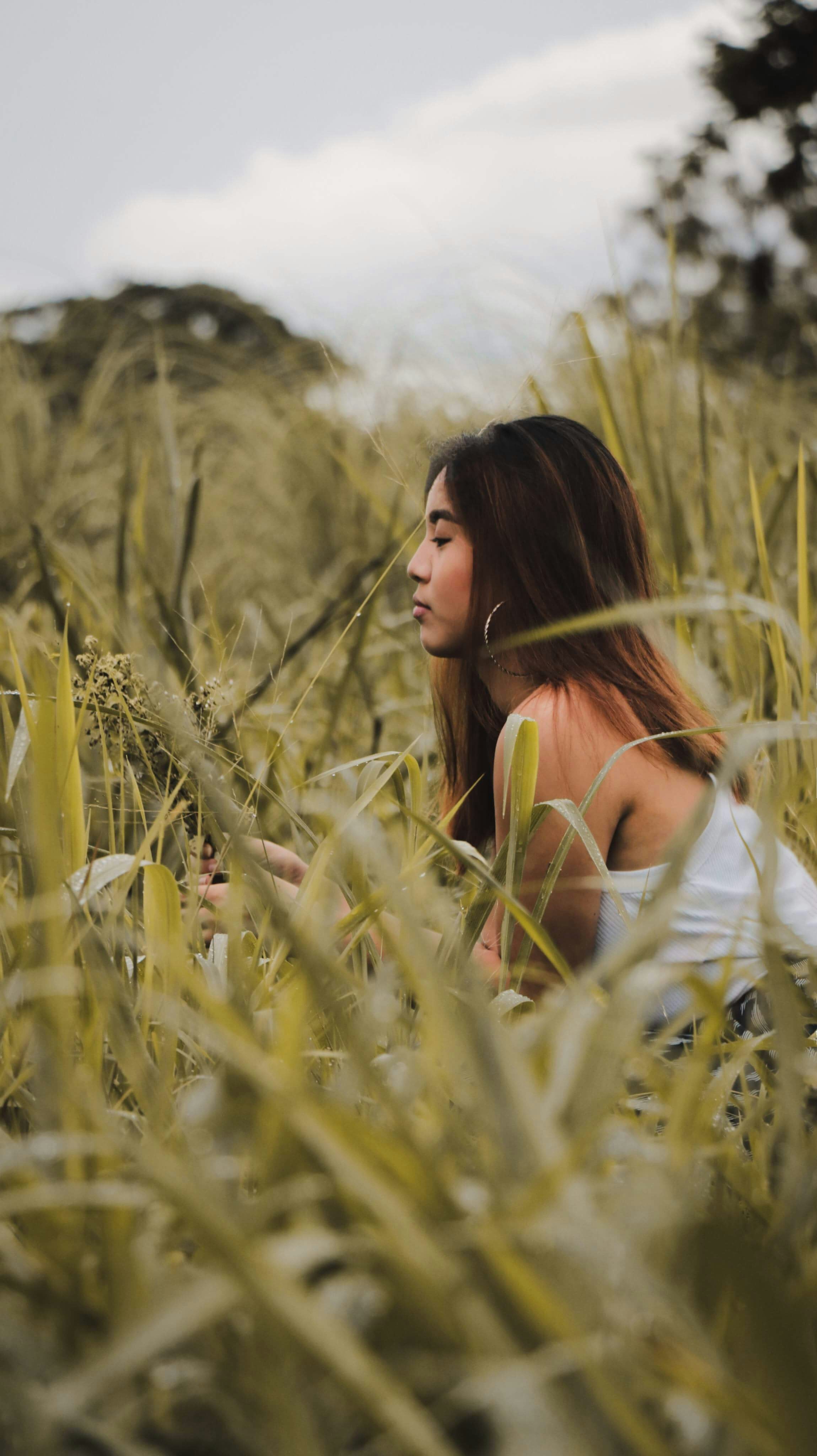 Peaceful Woman Pictures | Download Free Images on Unsplash