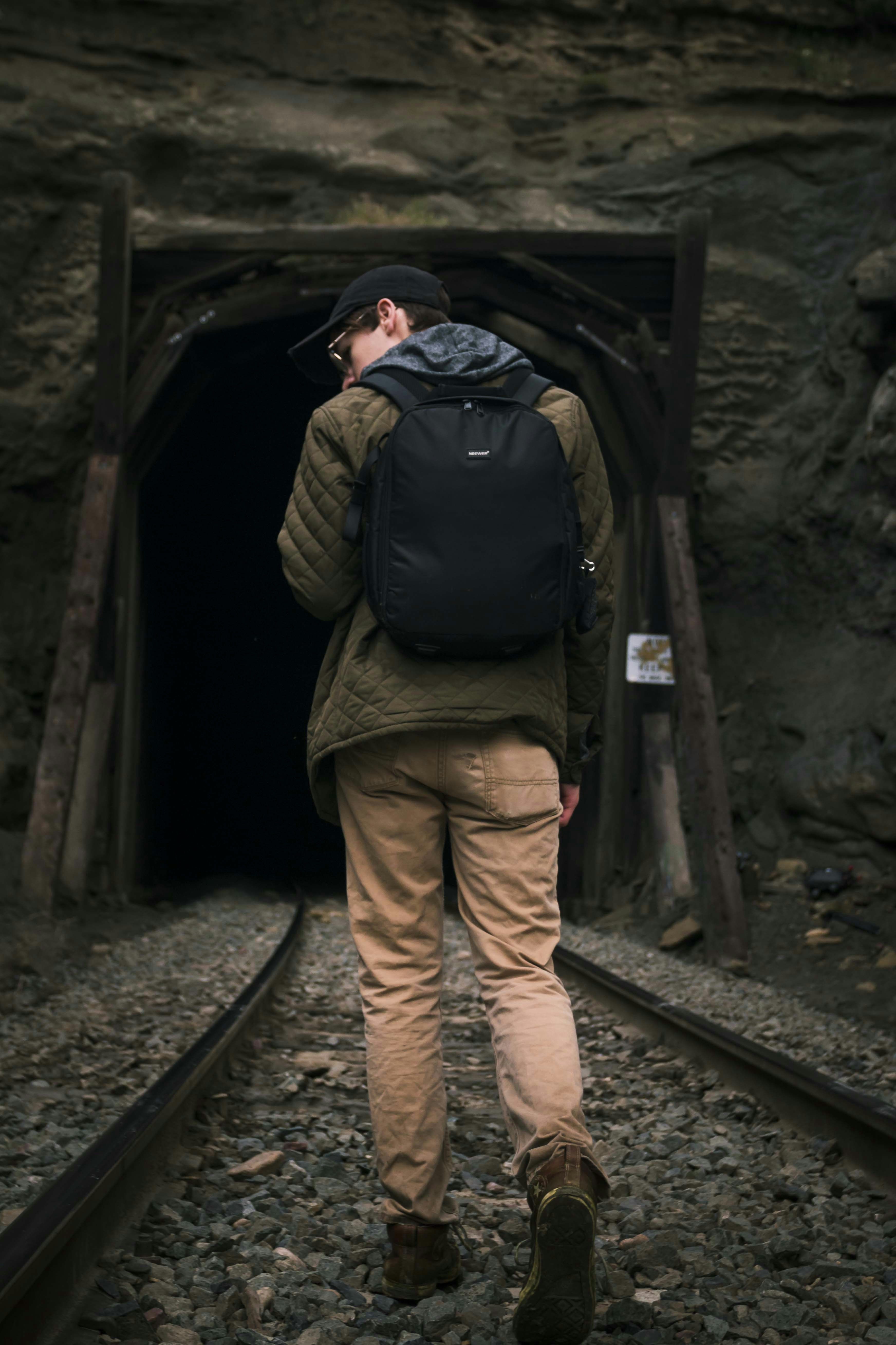 450+ Looking Back Pictures [HD] | Download Free Images on Unsplash