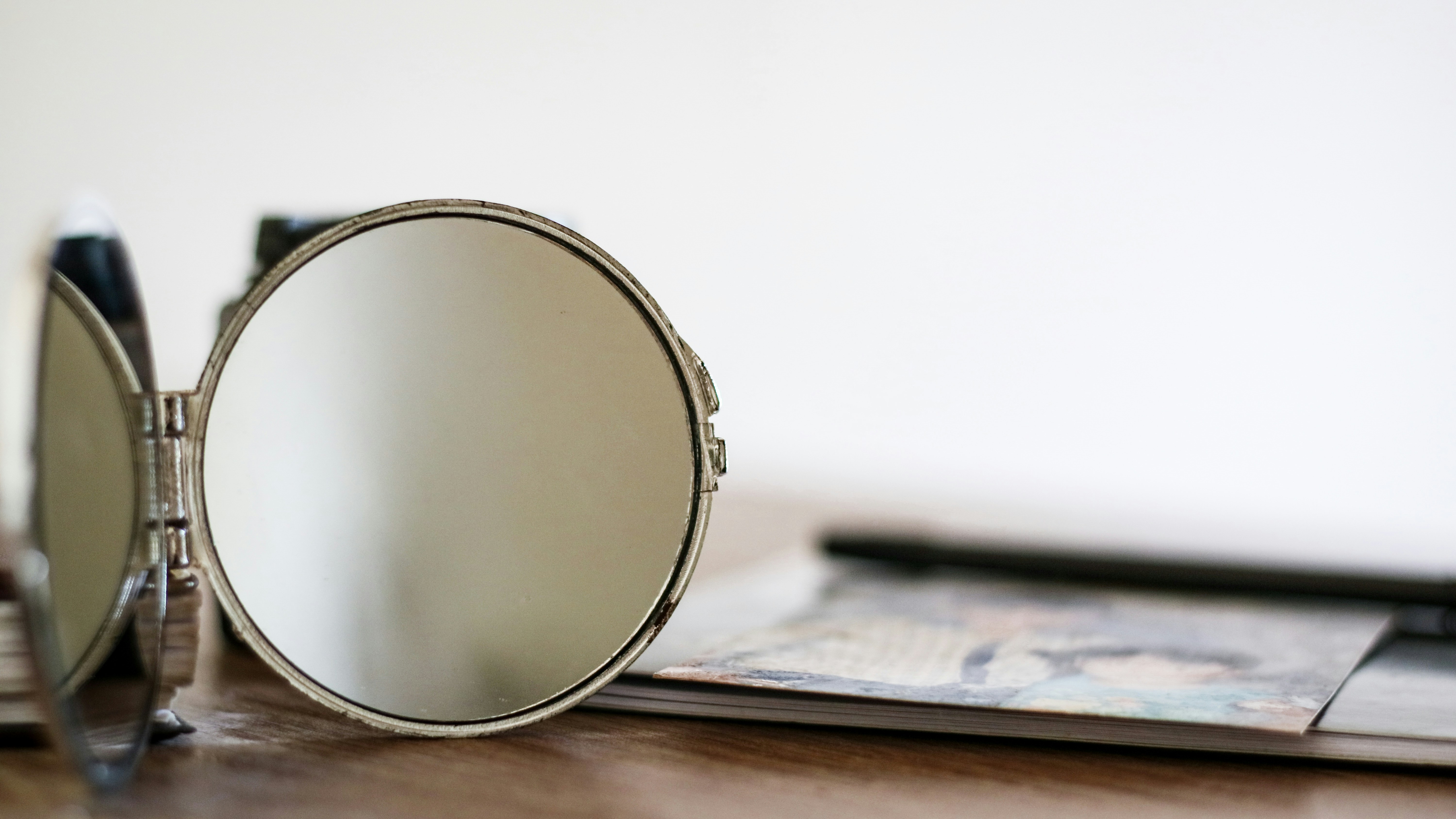 500+ Mirror Reflection Pictures [HD] | Download Free Images on Unsplash