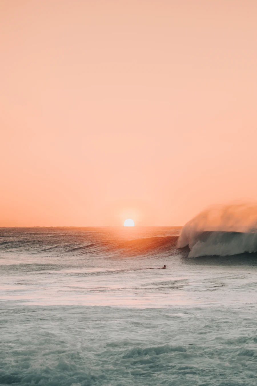 Bronte pt.1 | sea waves during golden hour
