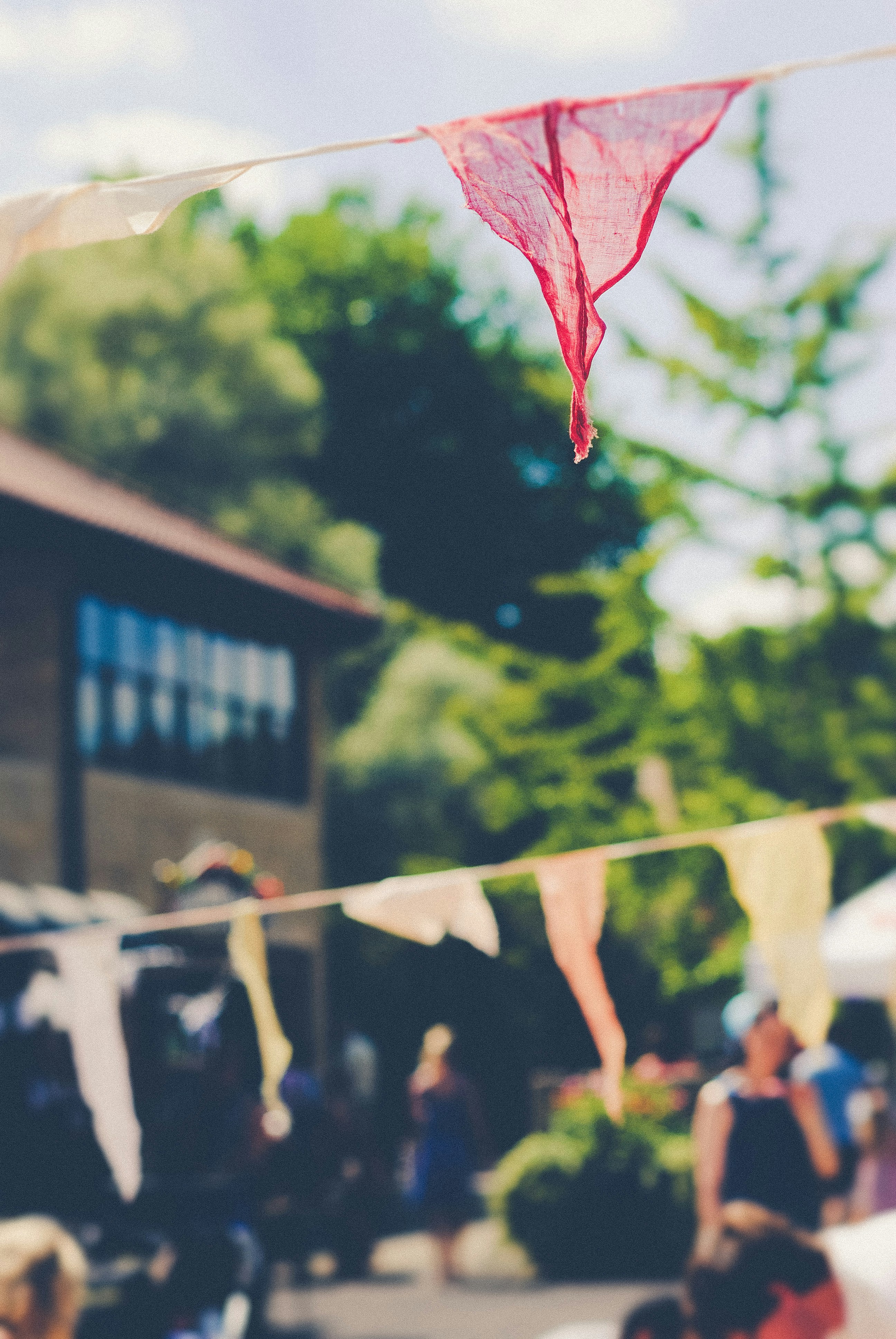 Red and beige banting at daytime selective focus photography photo ...