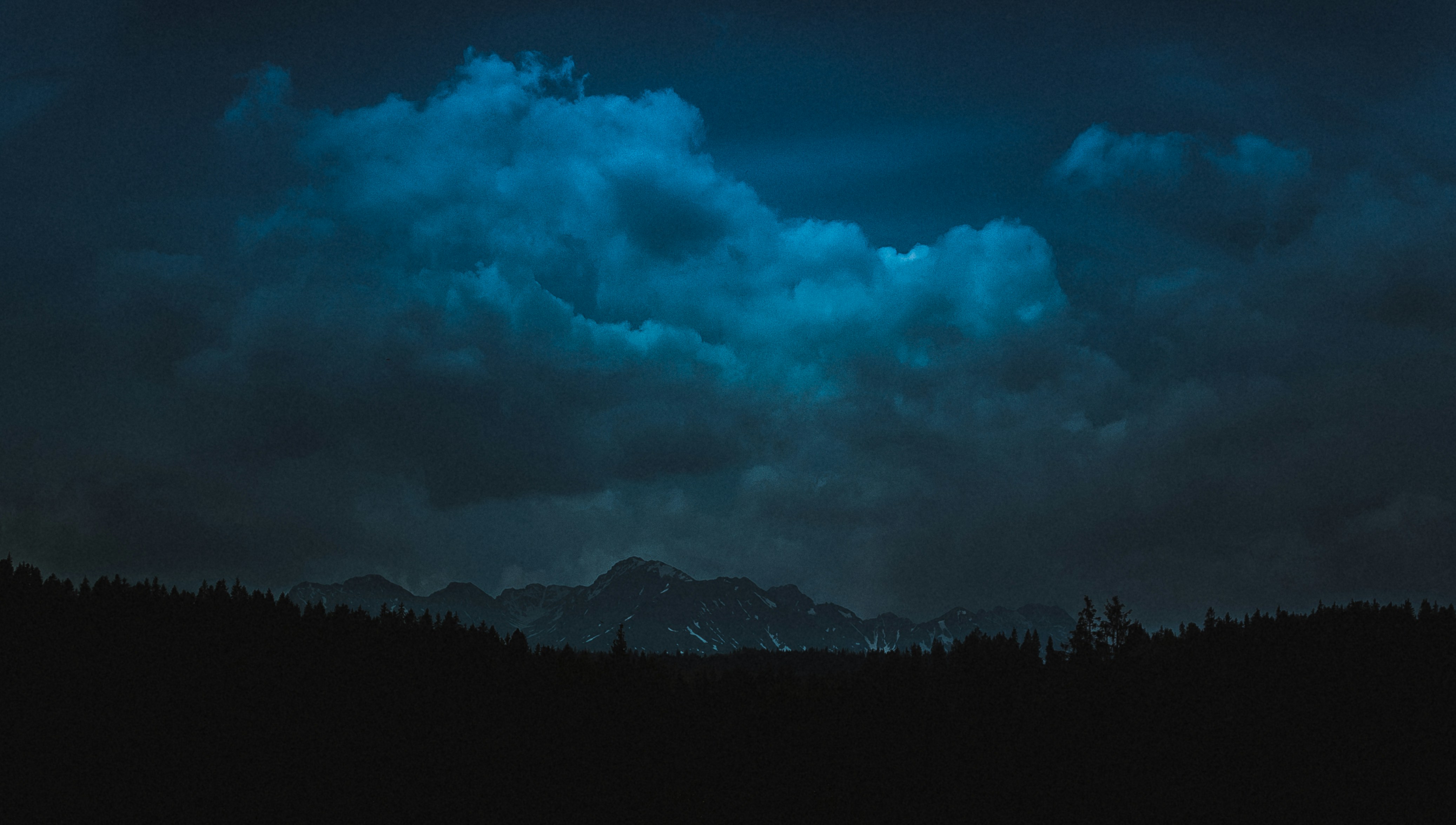 30,000+ Cloudy Night Pictures | Download Free Images on Unsplash