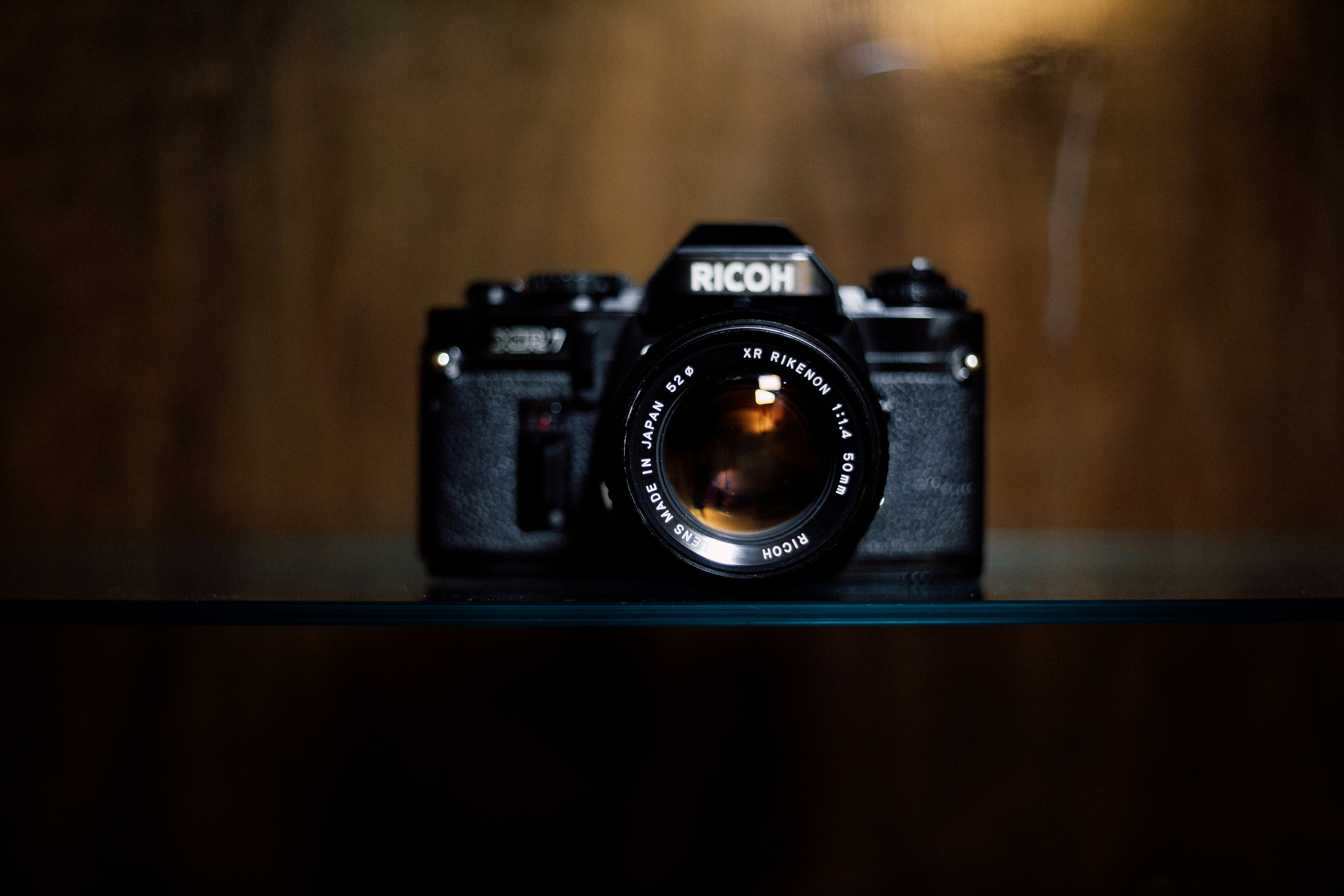 Black Richo LSR camera on table photo – Free Camera Image on Unsplash