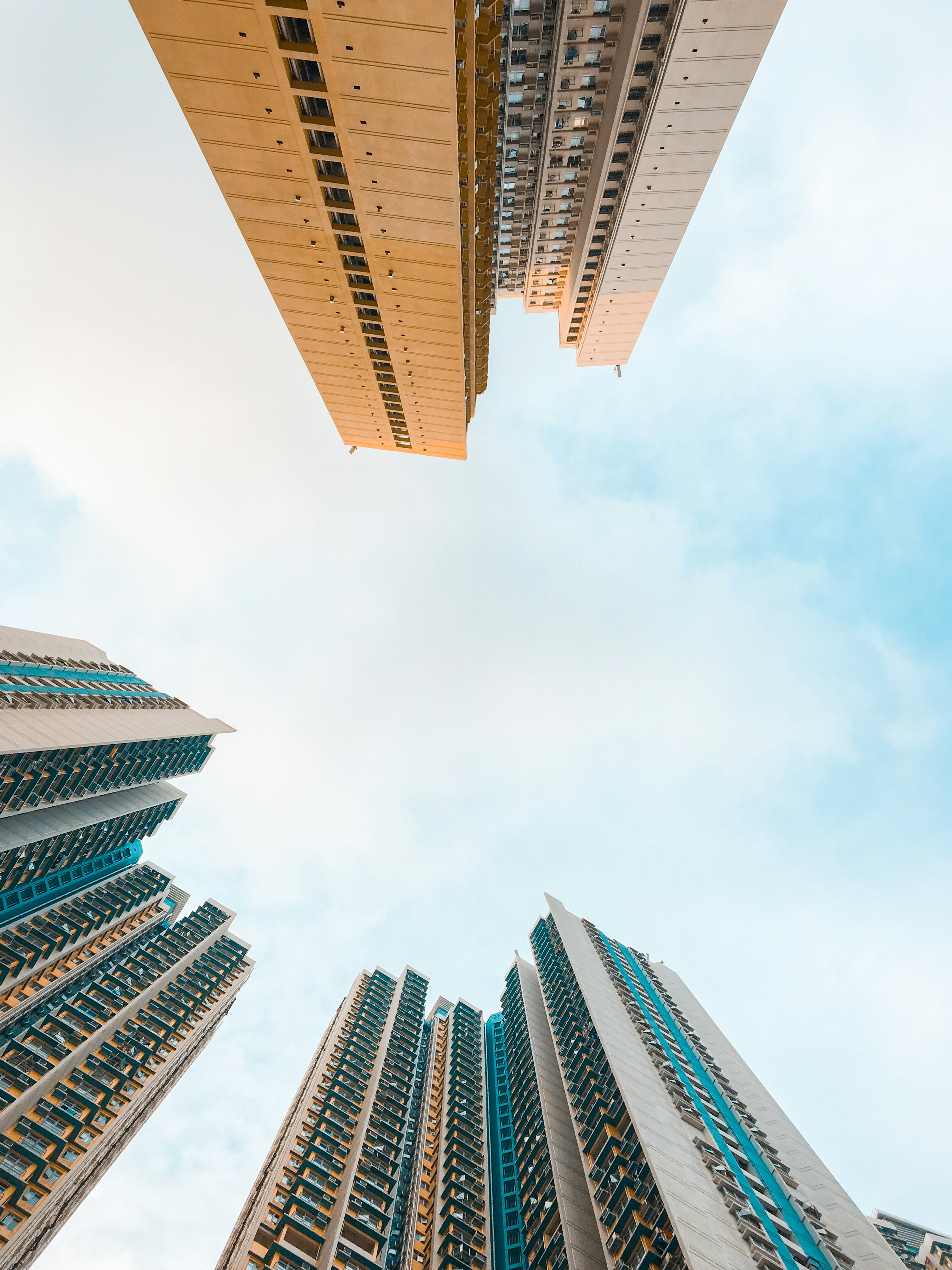Photographie en contre-plongée d’immeubles de grande hauteur photo ...