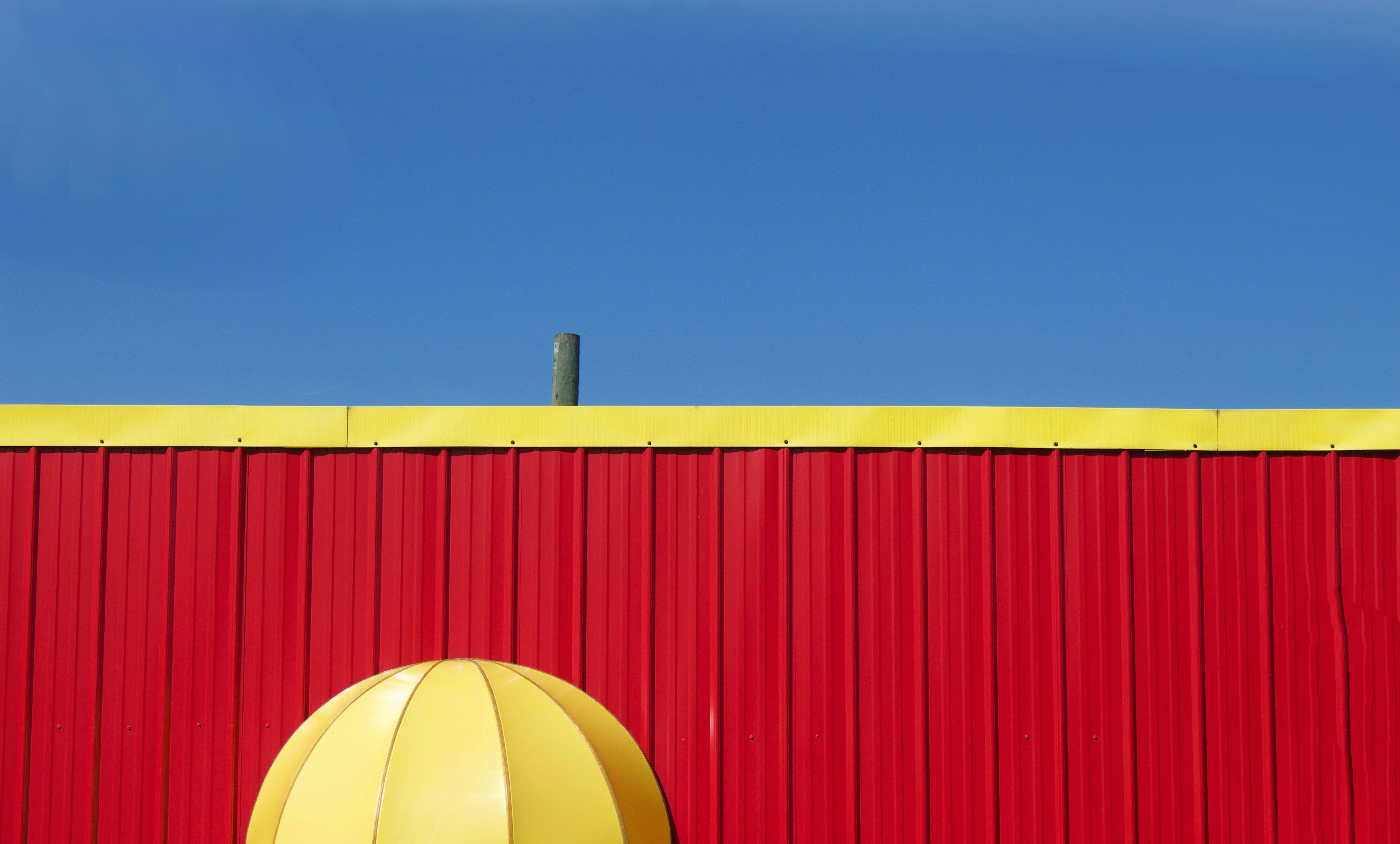 Red intermodal container photo – Free Yellow Image on Unsplash