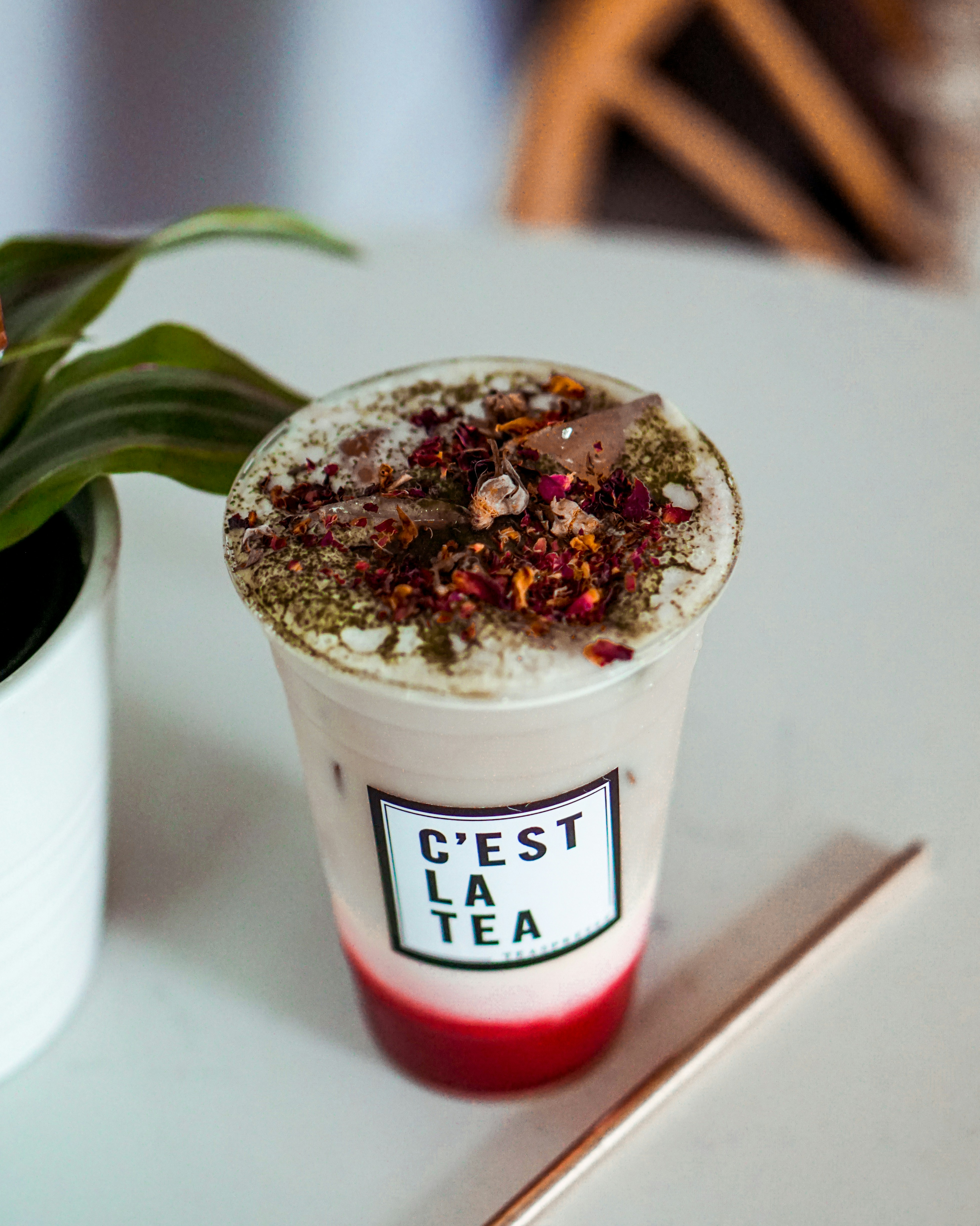 C'est La Tea: Velvet Foam, Ruby Base, and Floral Toppings