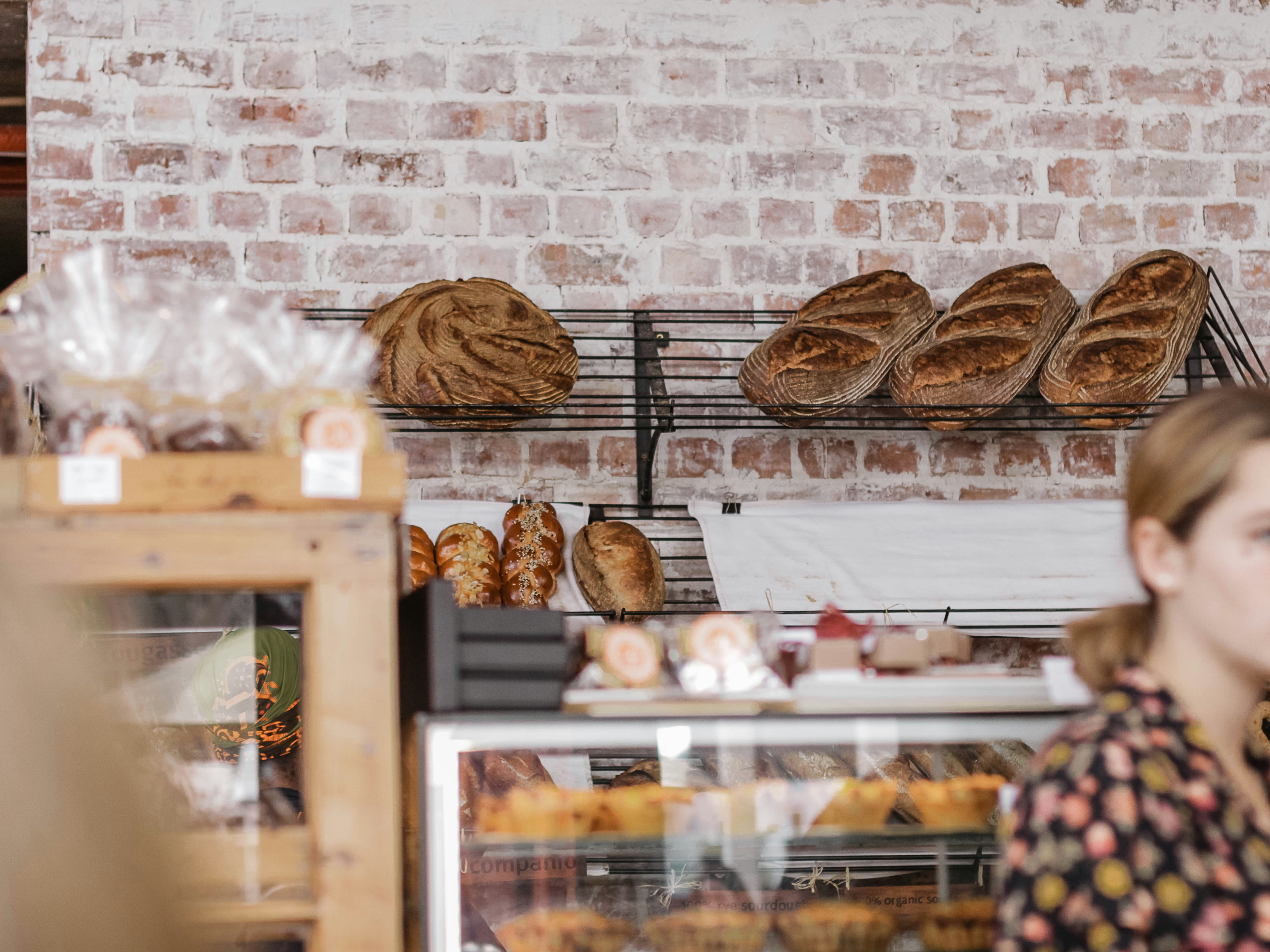 Bread on black metal display rack photo – Free Île de païn - lunch ...