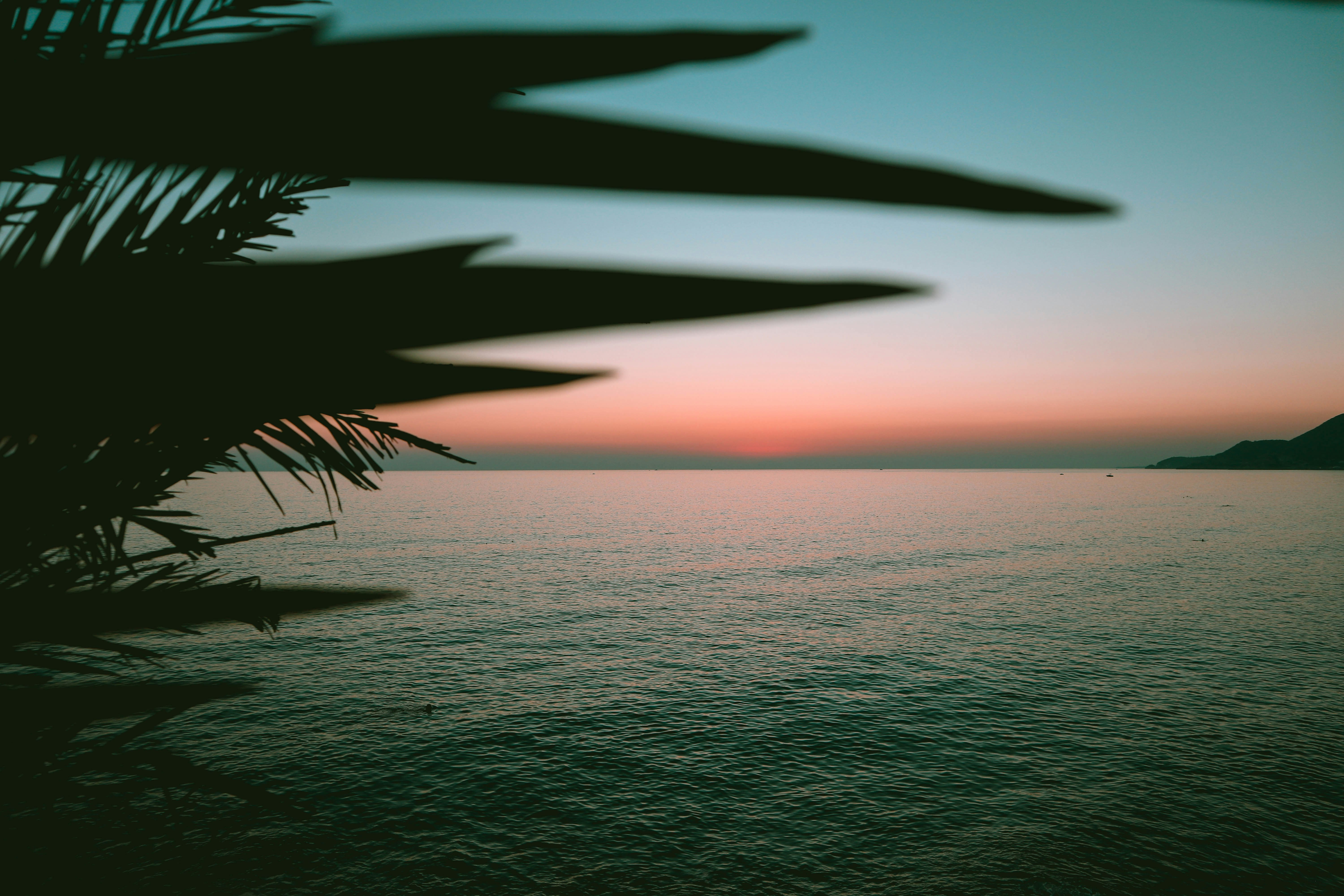 Serene Sunset Over Tranquil Waters