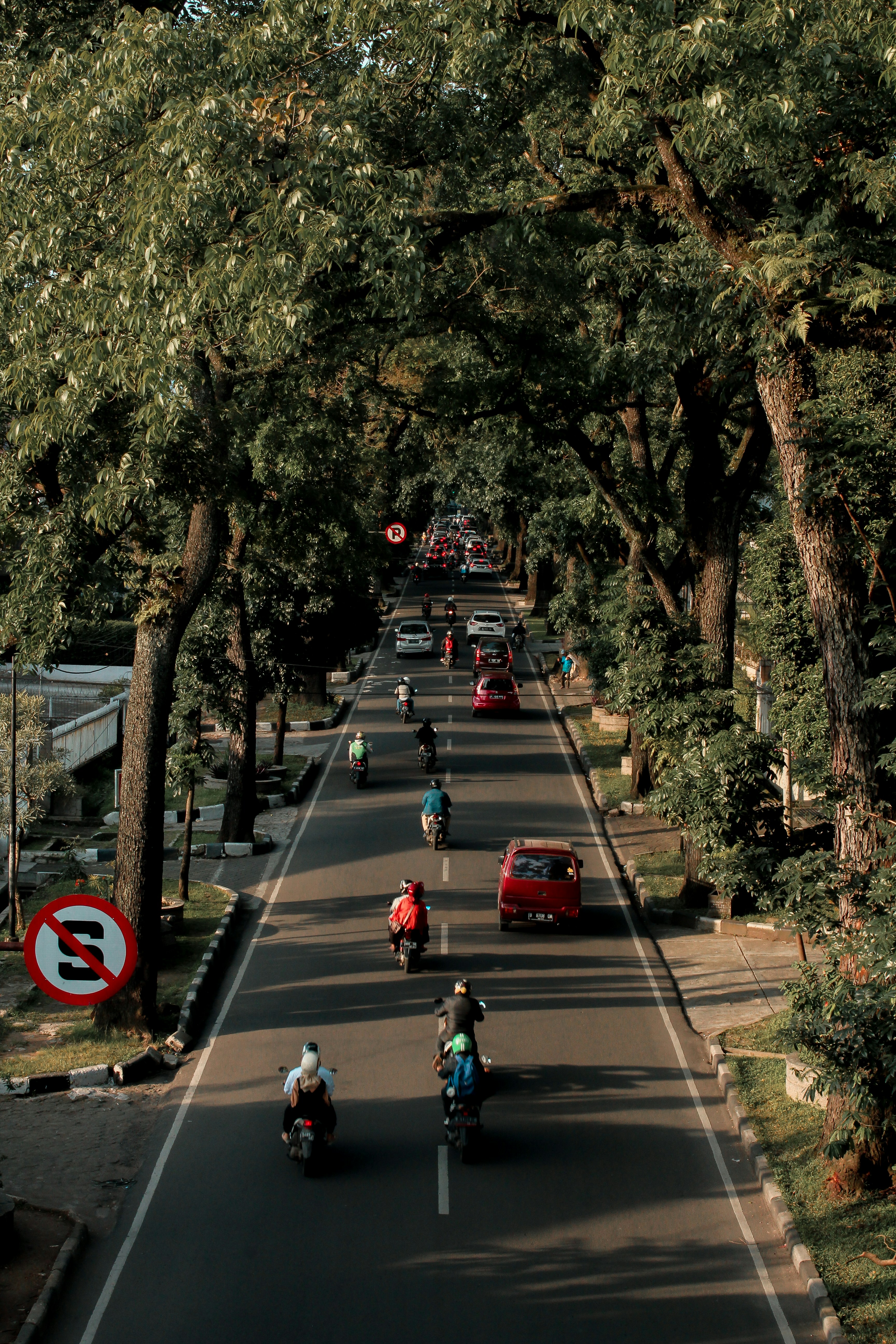 Road Traffic Pictures | Download Free Images on Unsplash