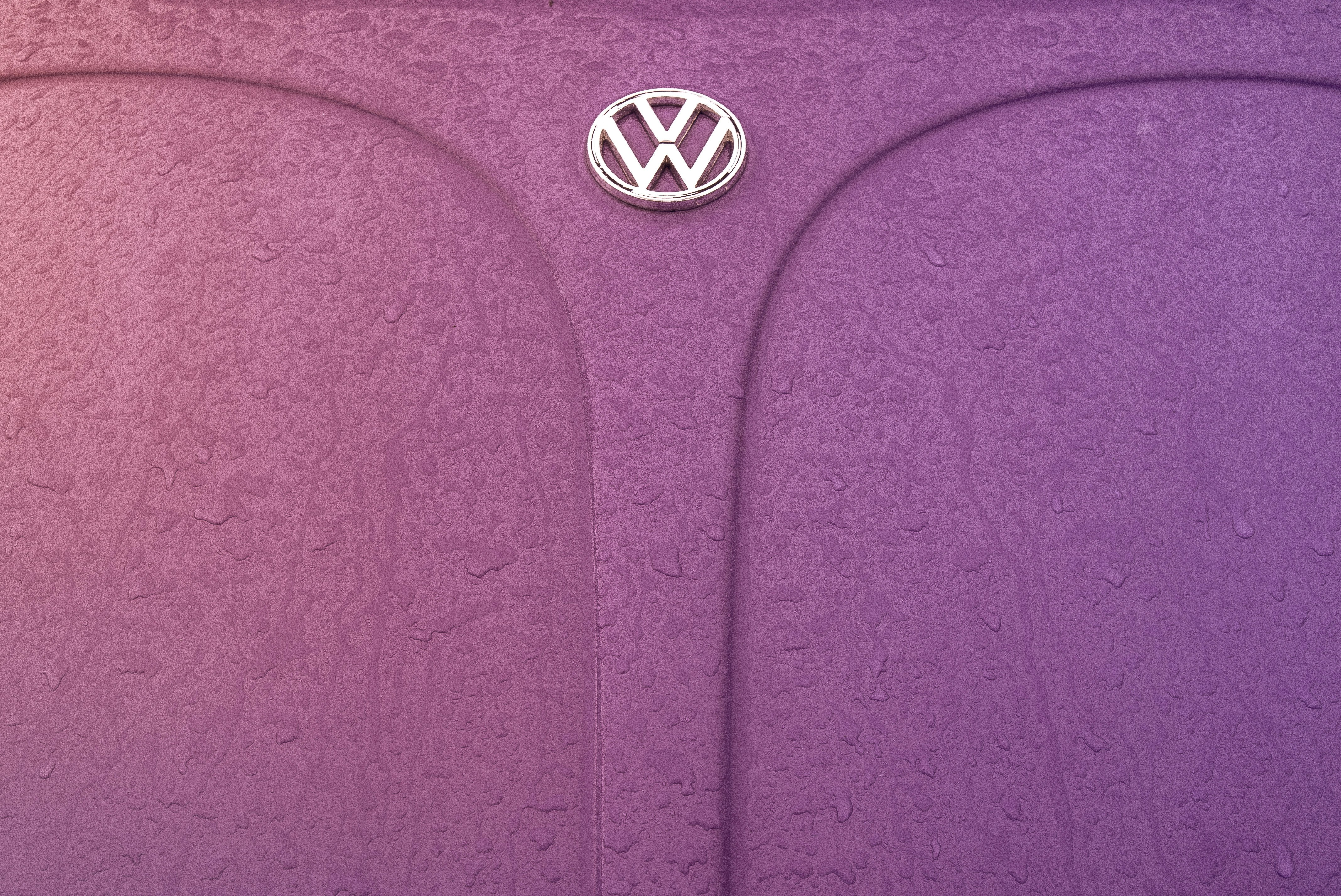 Capó rosa del Volkswagen Beetle foto – Imagen de Gris gratuita en Unsplash