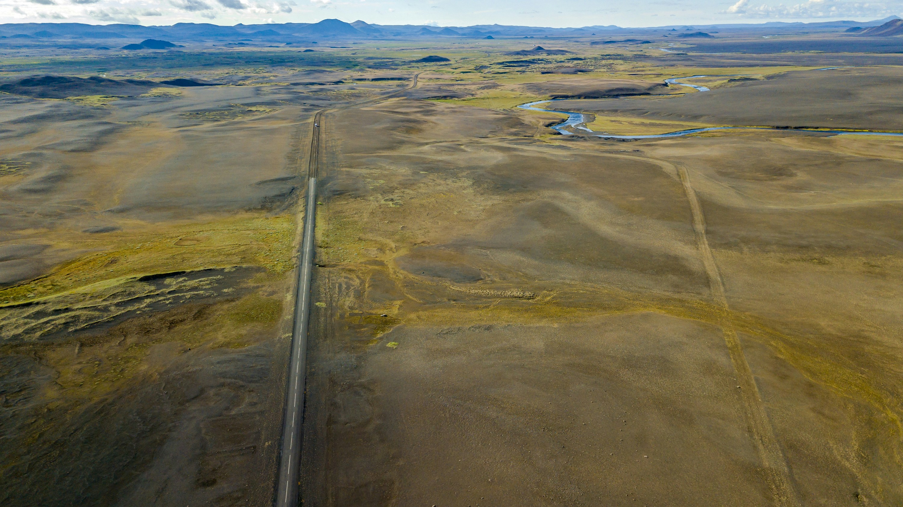 Green plain field photo – Free Landscape Image on Unsplash
