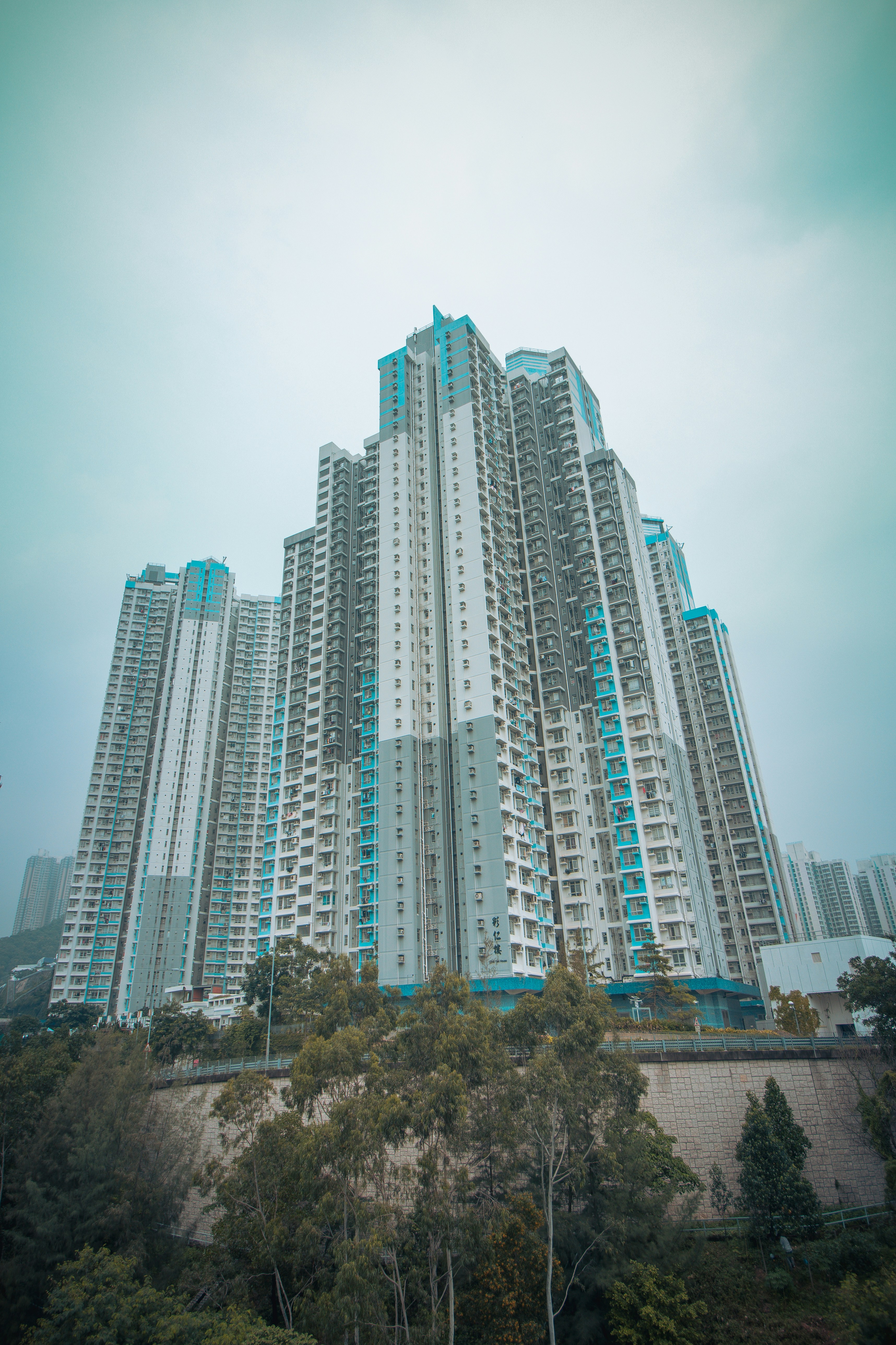 Gray and white building photo – Free Grey Image on Unsplash