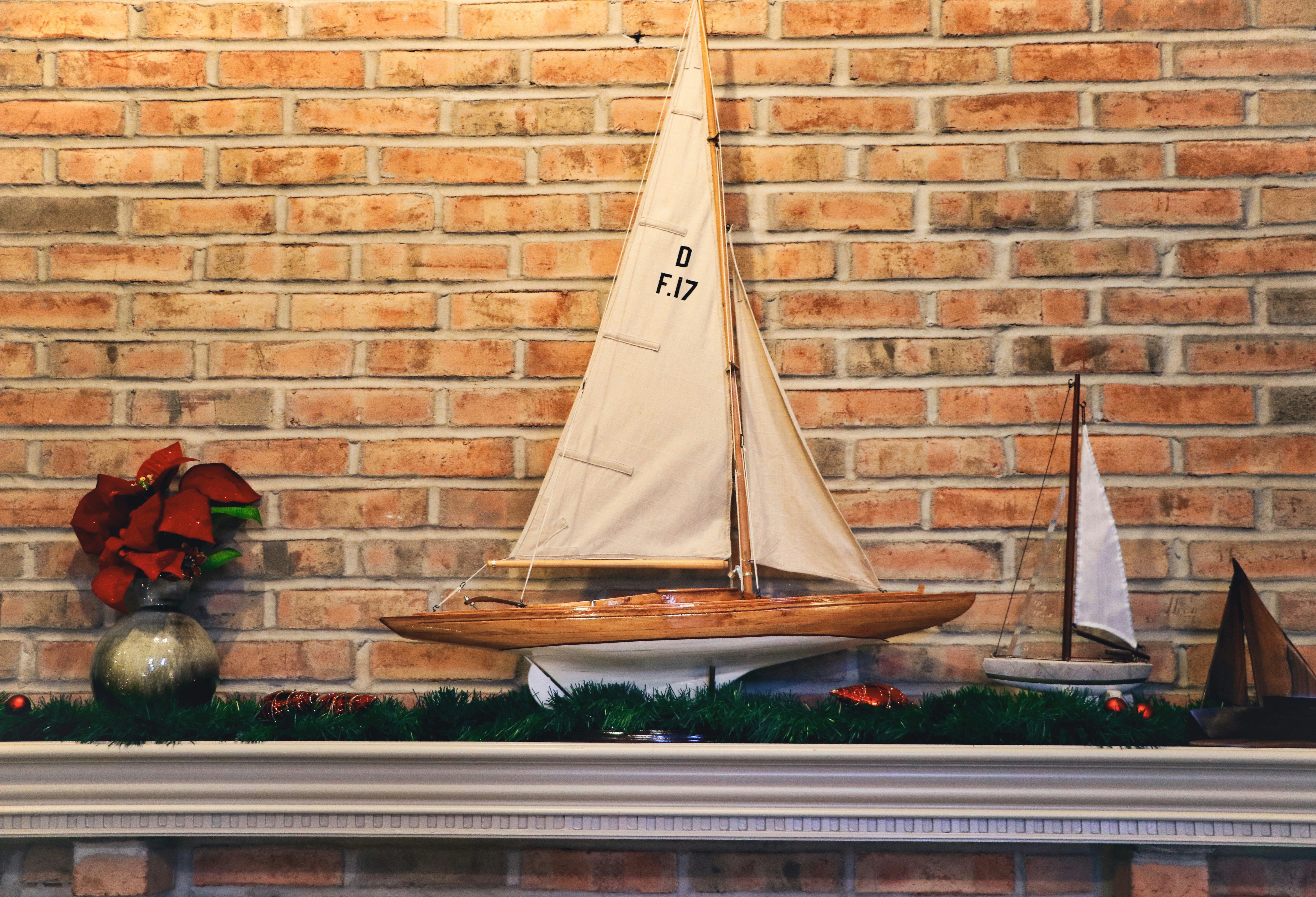 The Boat is Rockin’ around the Christmas Tree
