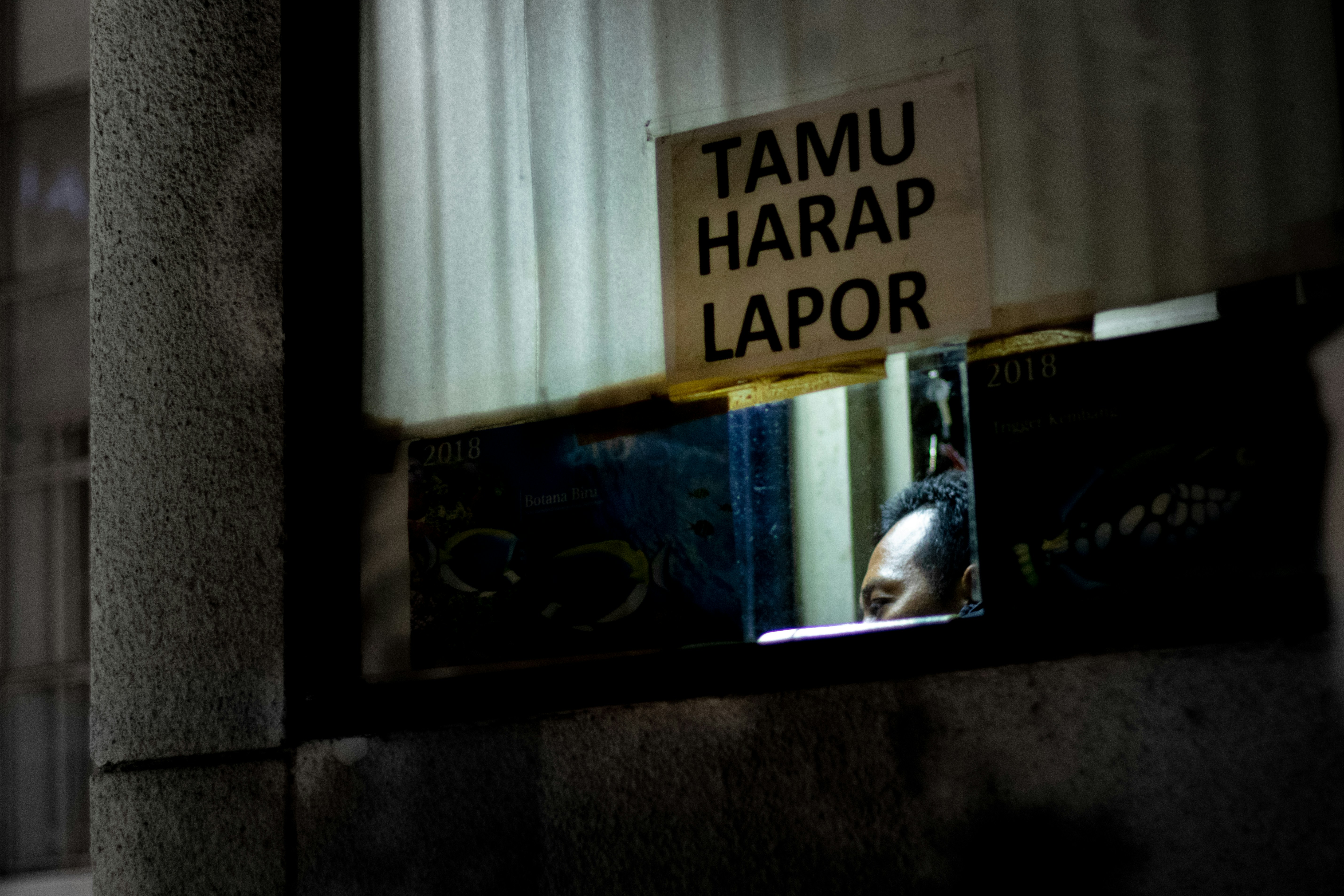 Tama Harap Lapor signage photo – Free Indonesia Image on Unsplash
