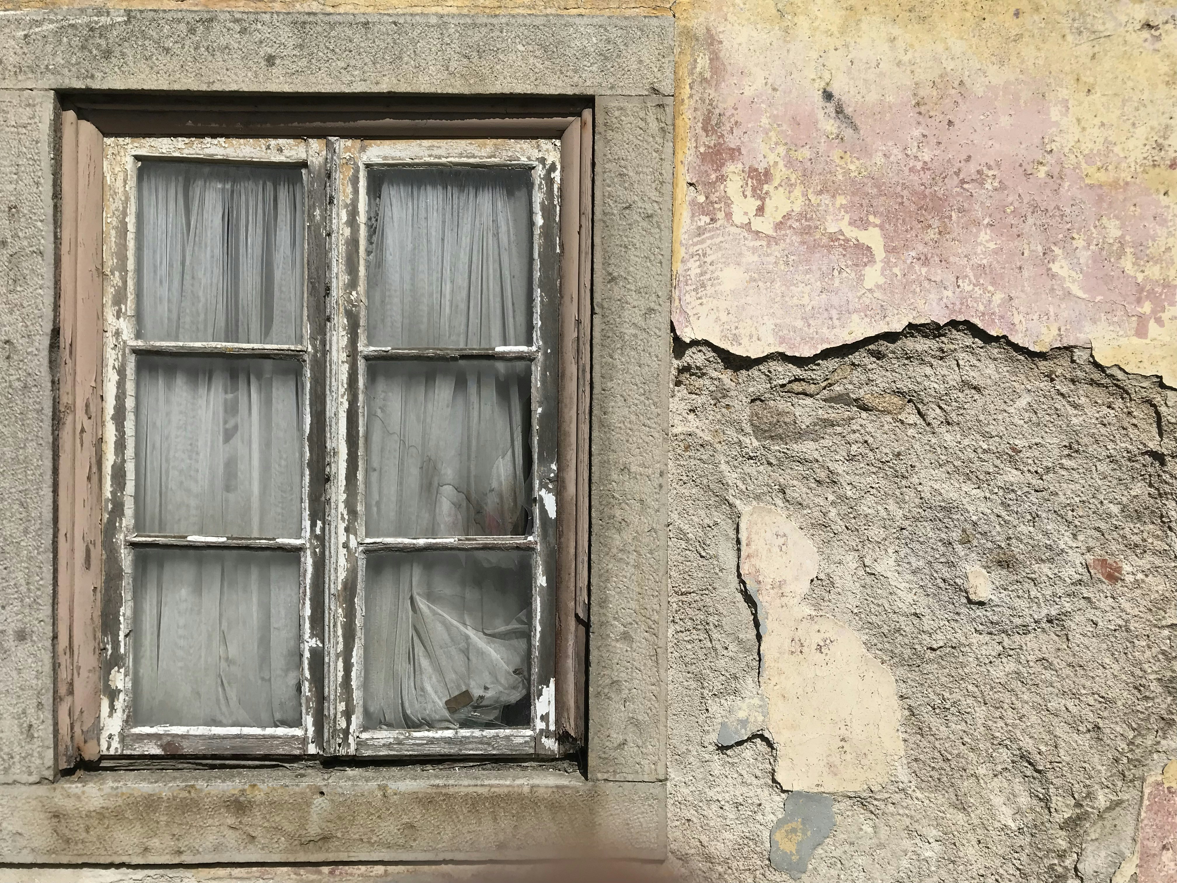 White 6-paine window photo – Free Wall Image on Unsplash