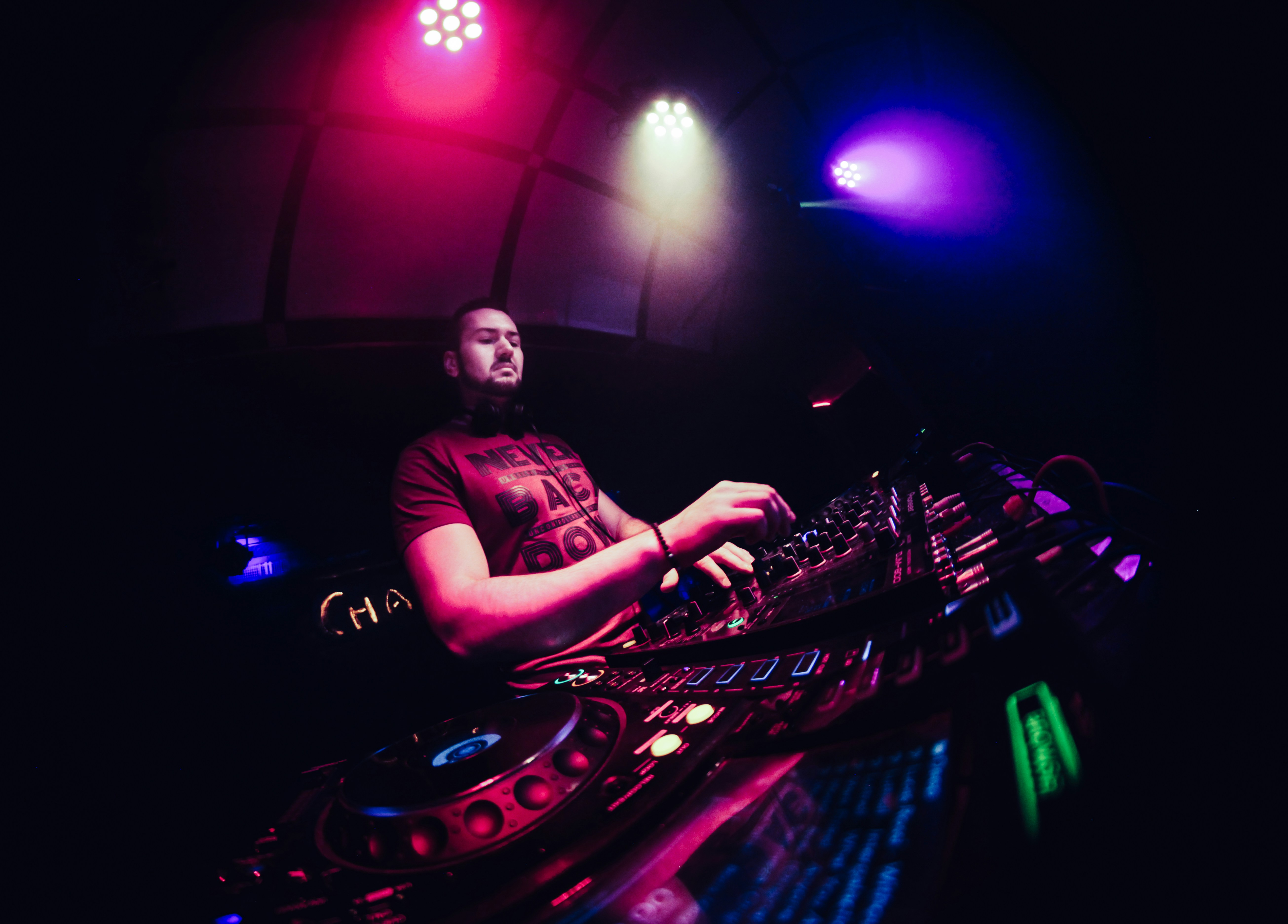 Deep House Pictures | Download Free Images on Unsplash