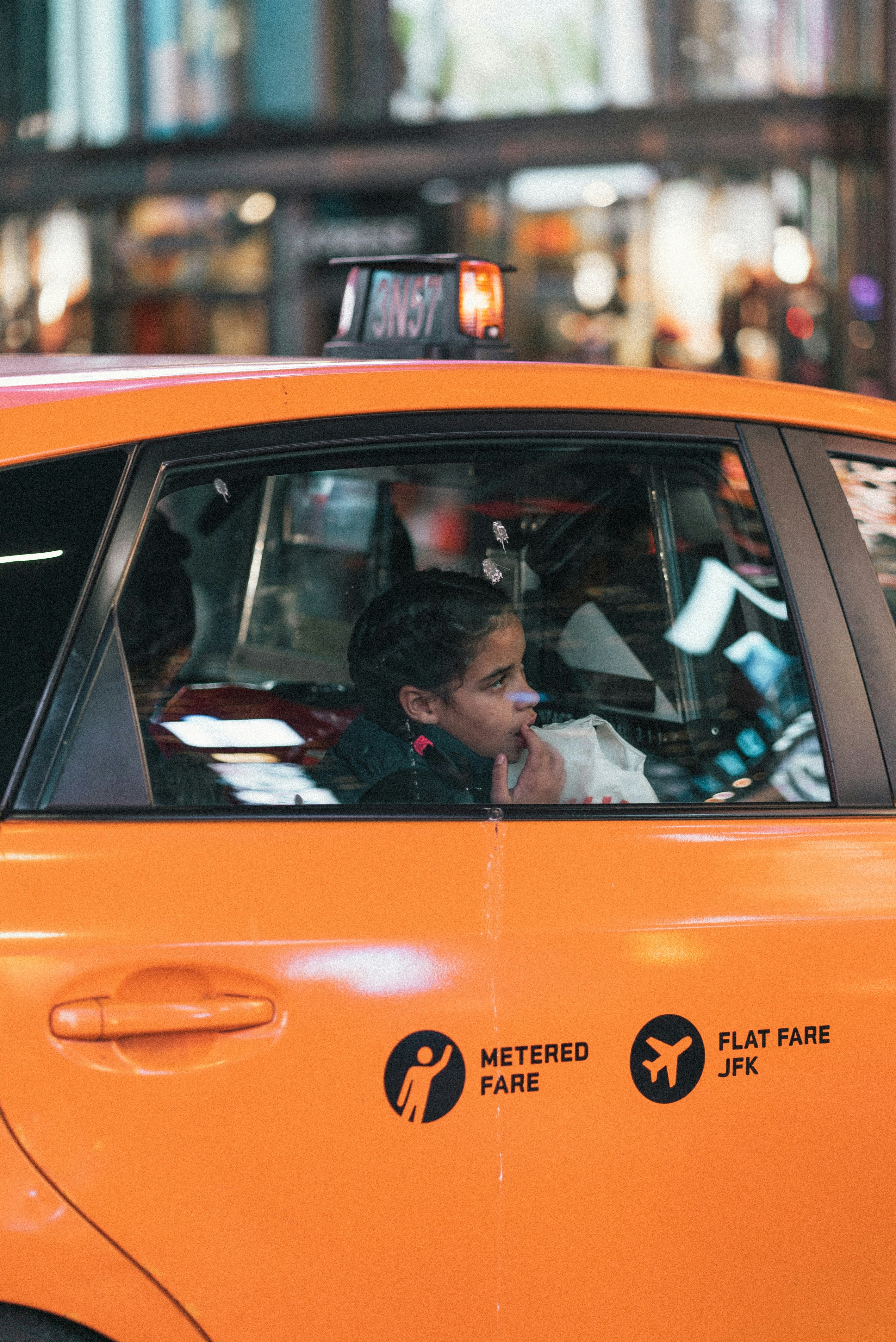 450+ Taxi Cab Pictures [HD] | Download Free Images on Unsplash