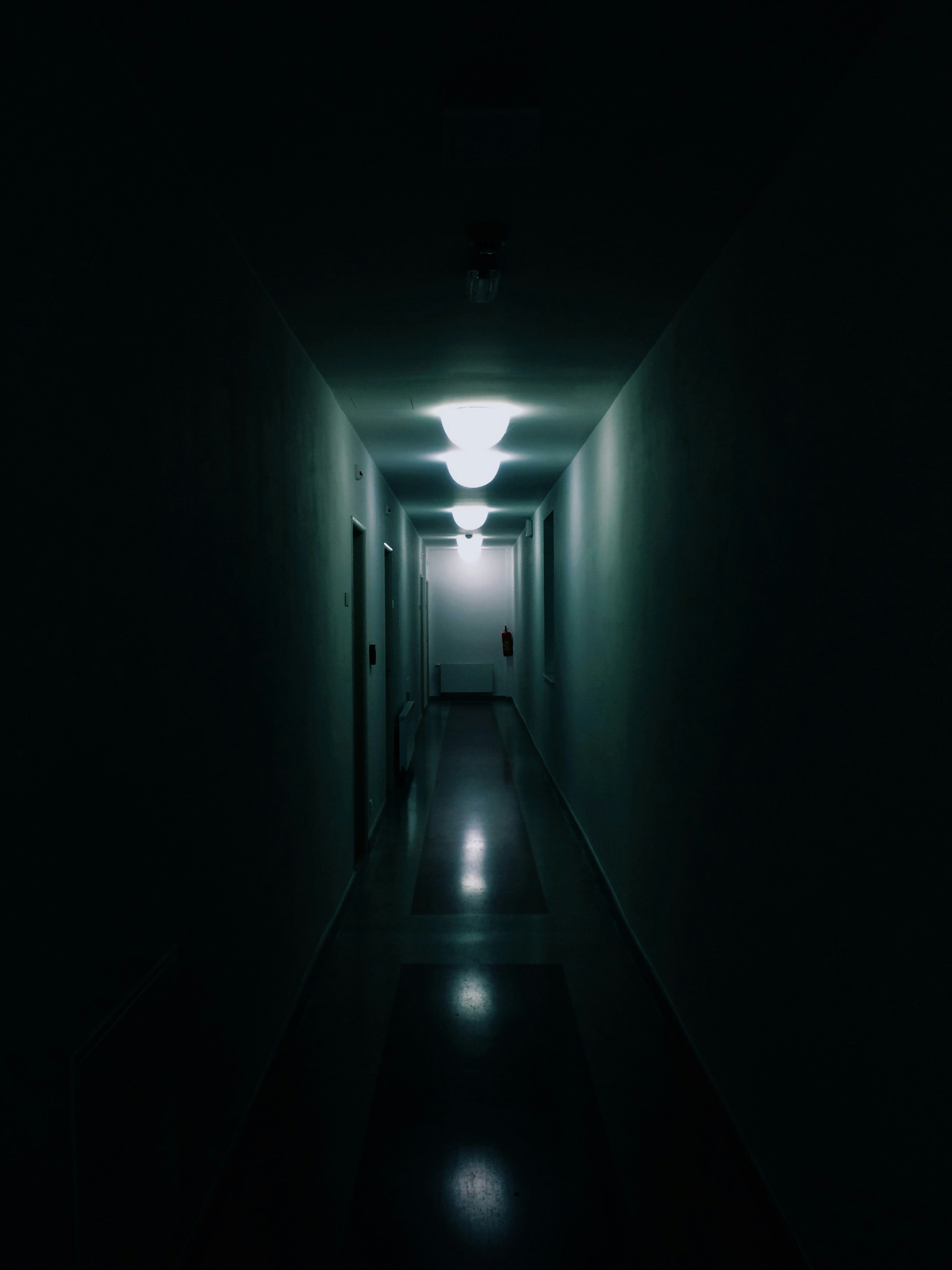 999+ Corridor Pictures | Download Free Images on Unsplash