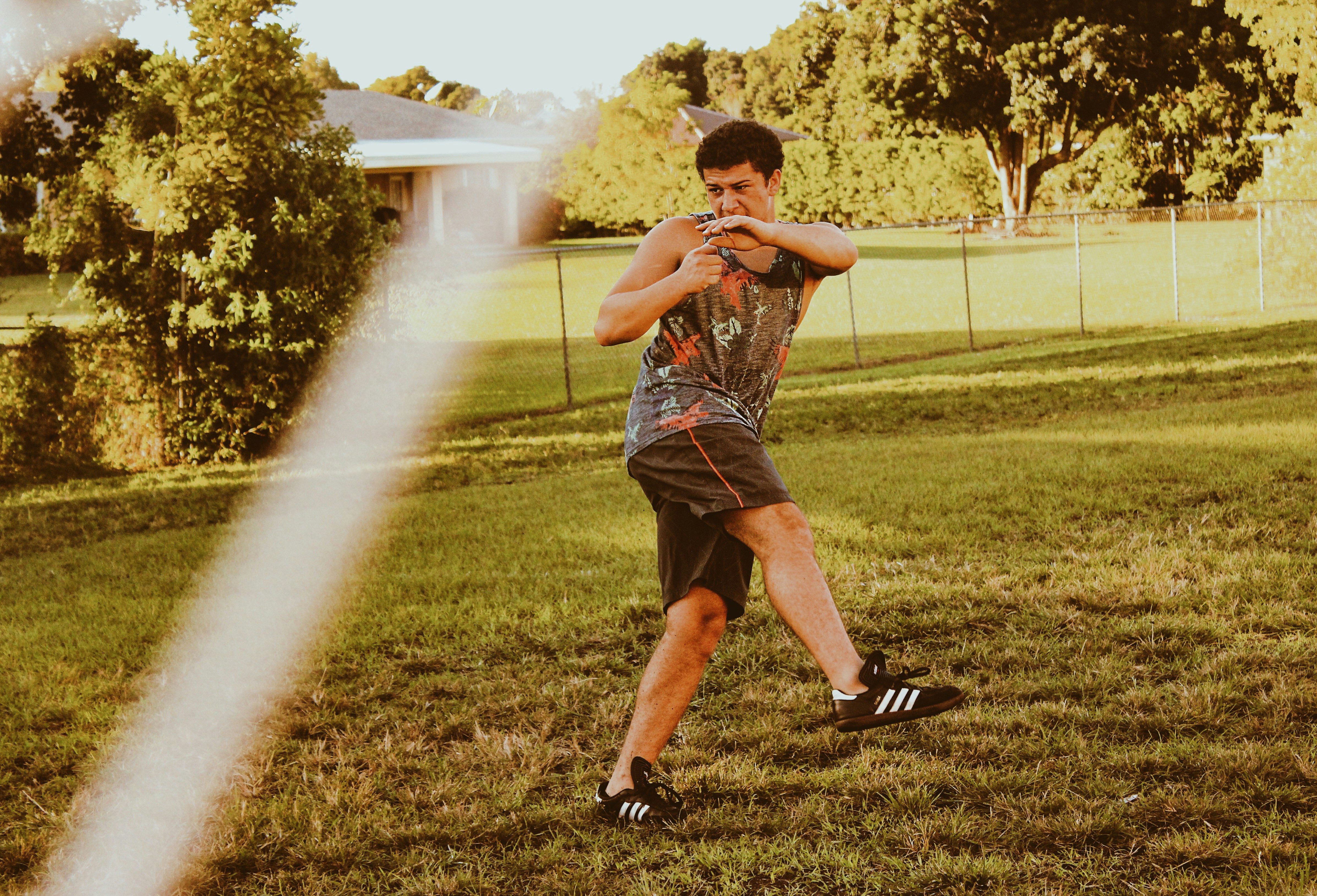 Sunlit Pulse: a field-side kick cut by a diagonal spray