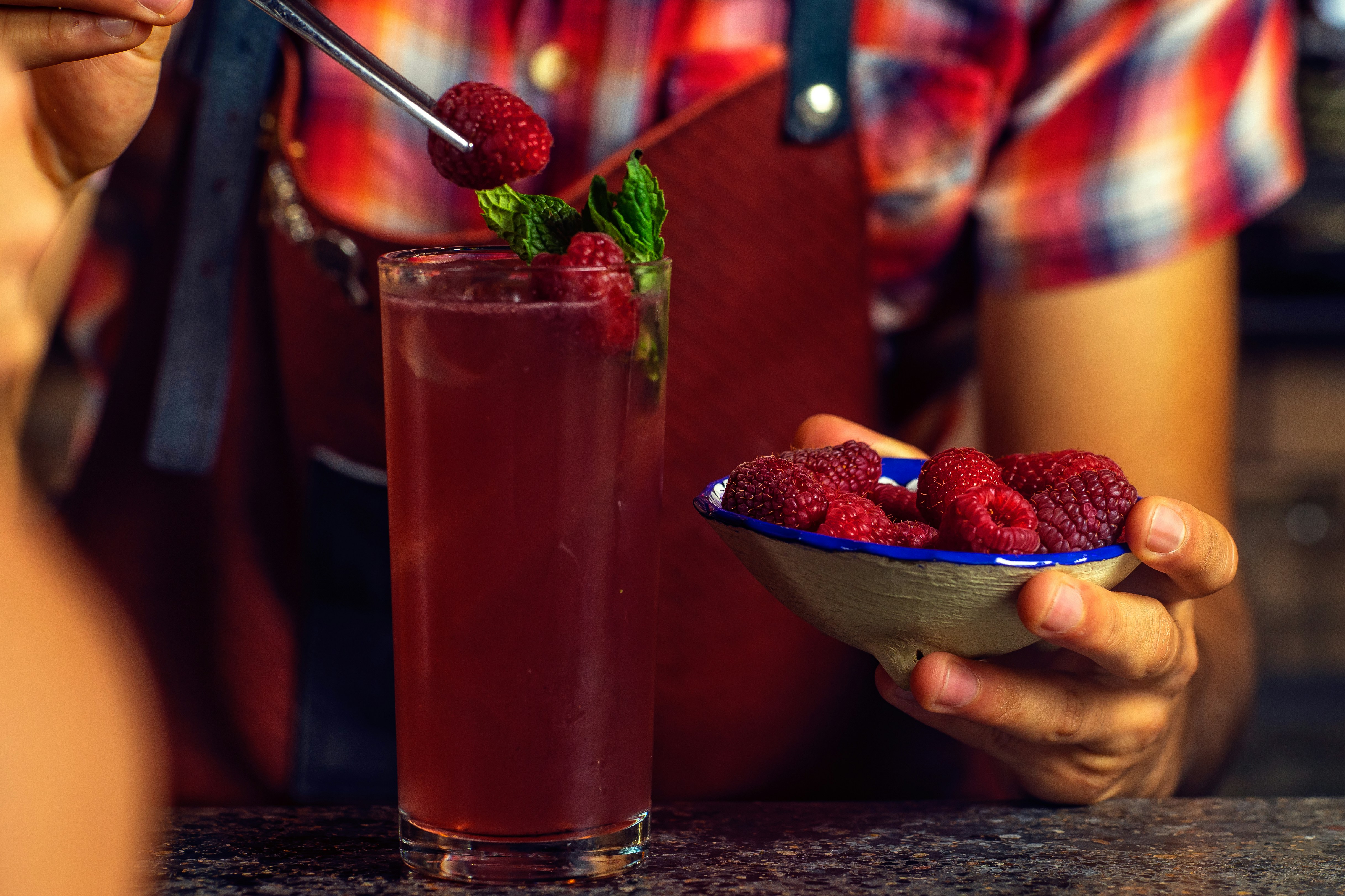 Raspberry Orchard Cooler: A Burst of Sip-and-Share