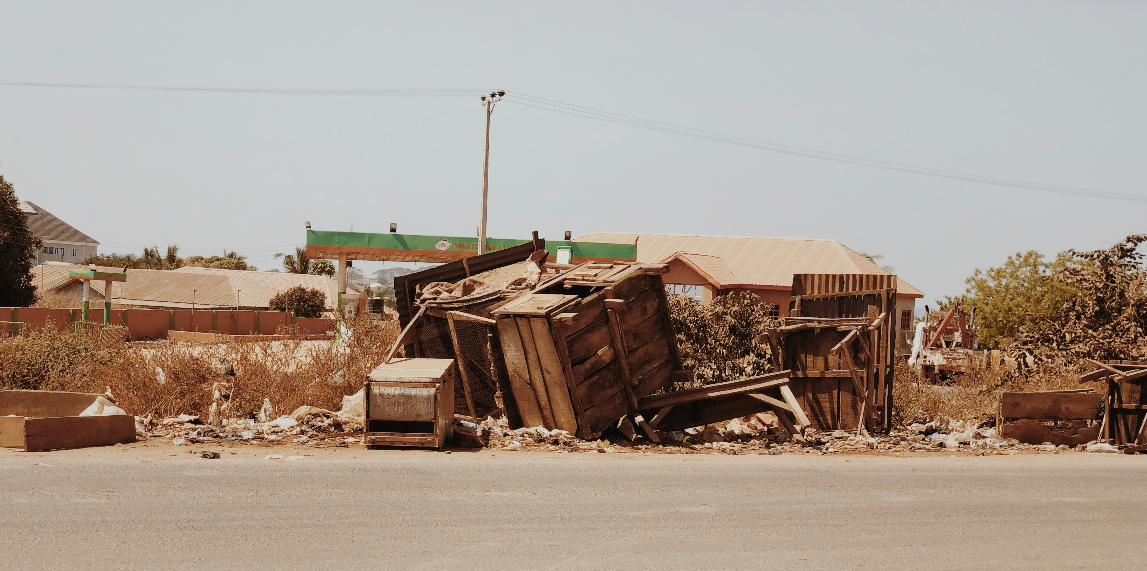 Waste Land Pictures | Download Free Images on Unsplash