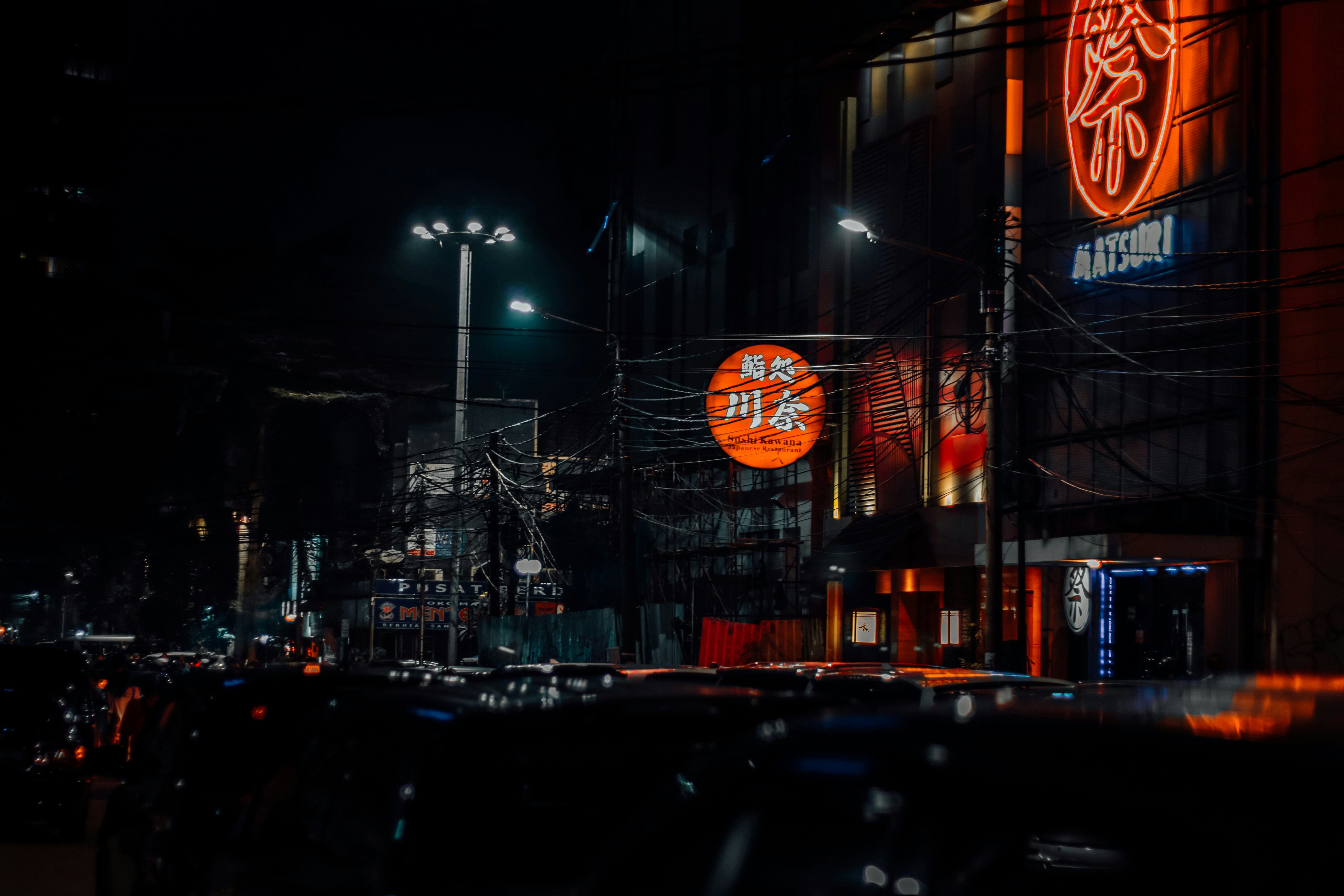 45,628+ Urban Exploration Pictures | Download Free Images on Unsplash