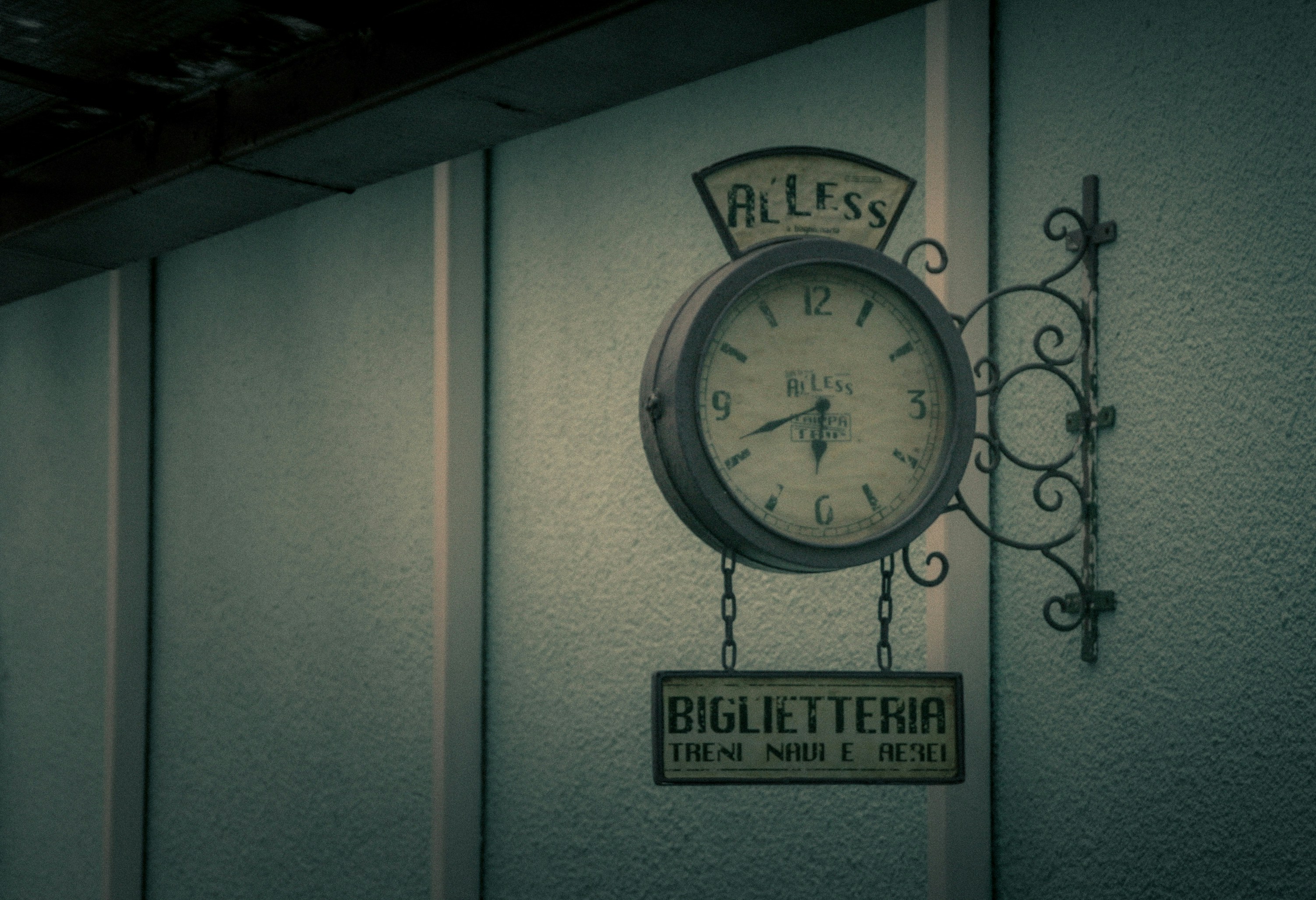 Vintage Clocks Pictures | Download Free Images on Unsplash