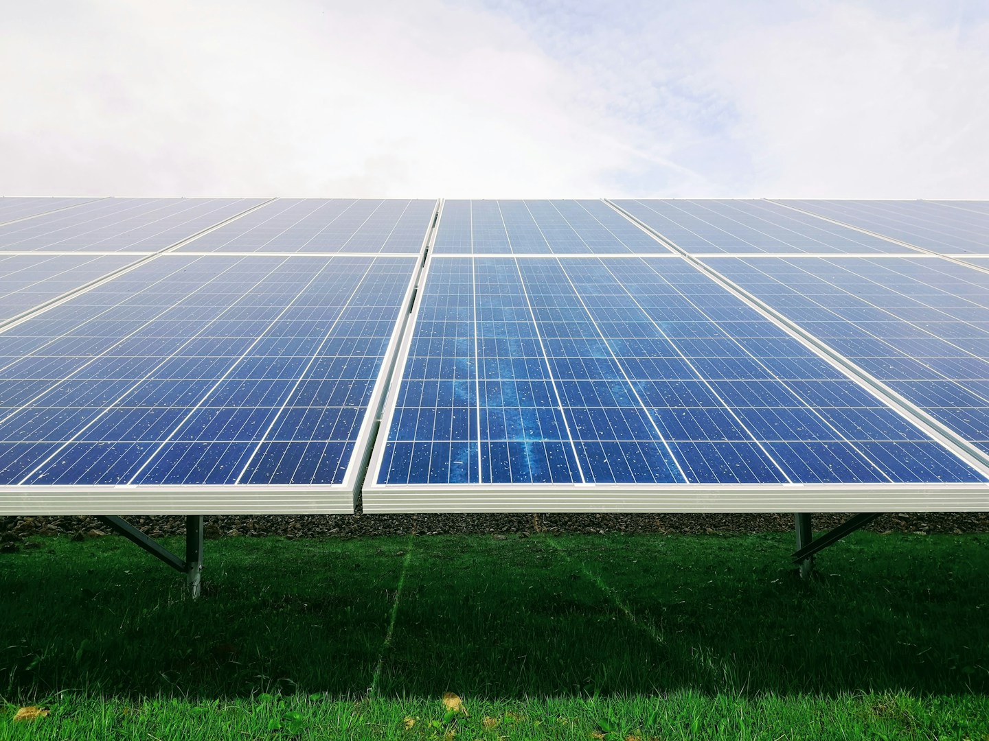 iinergy | Switch To Solar Panels To Reduce Your Energy Costs