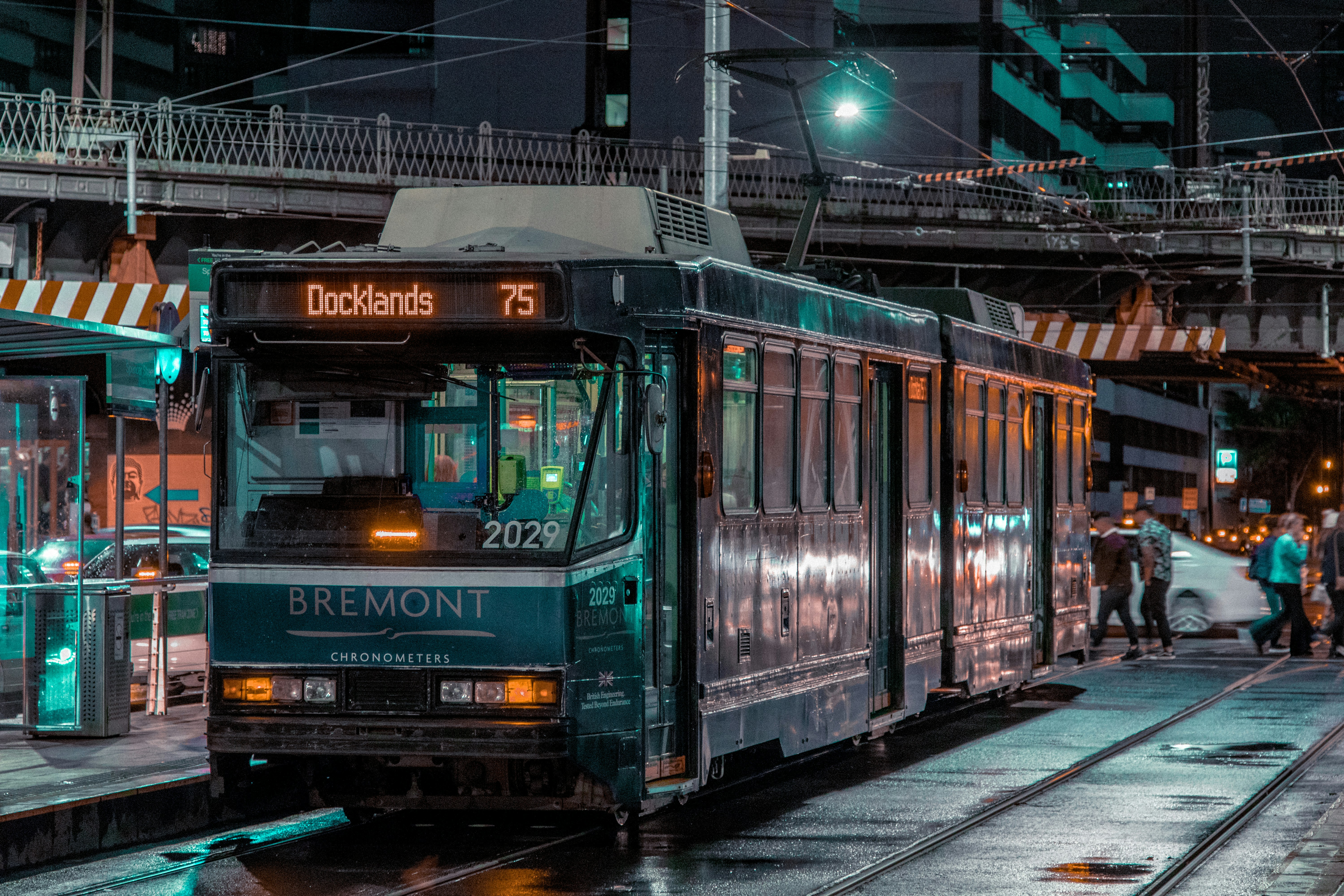 Blue Bremont train photo – Free Building Image on Unsplash