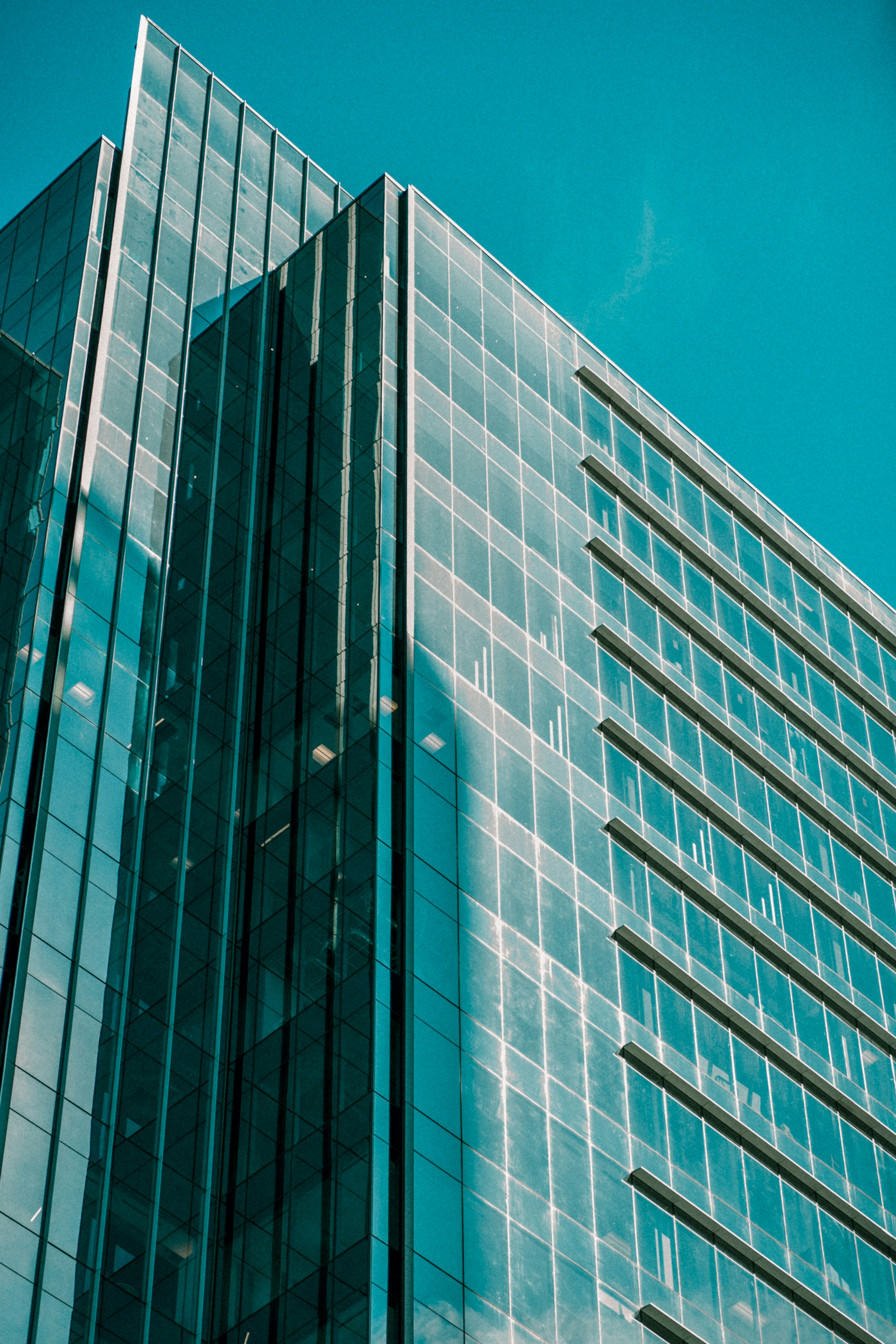 Edificio de muro cortina foto – Imagen de Dallas gratuita en Unsplash