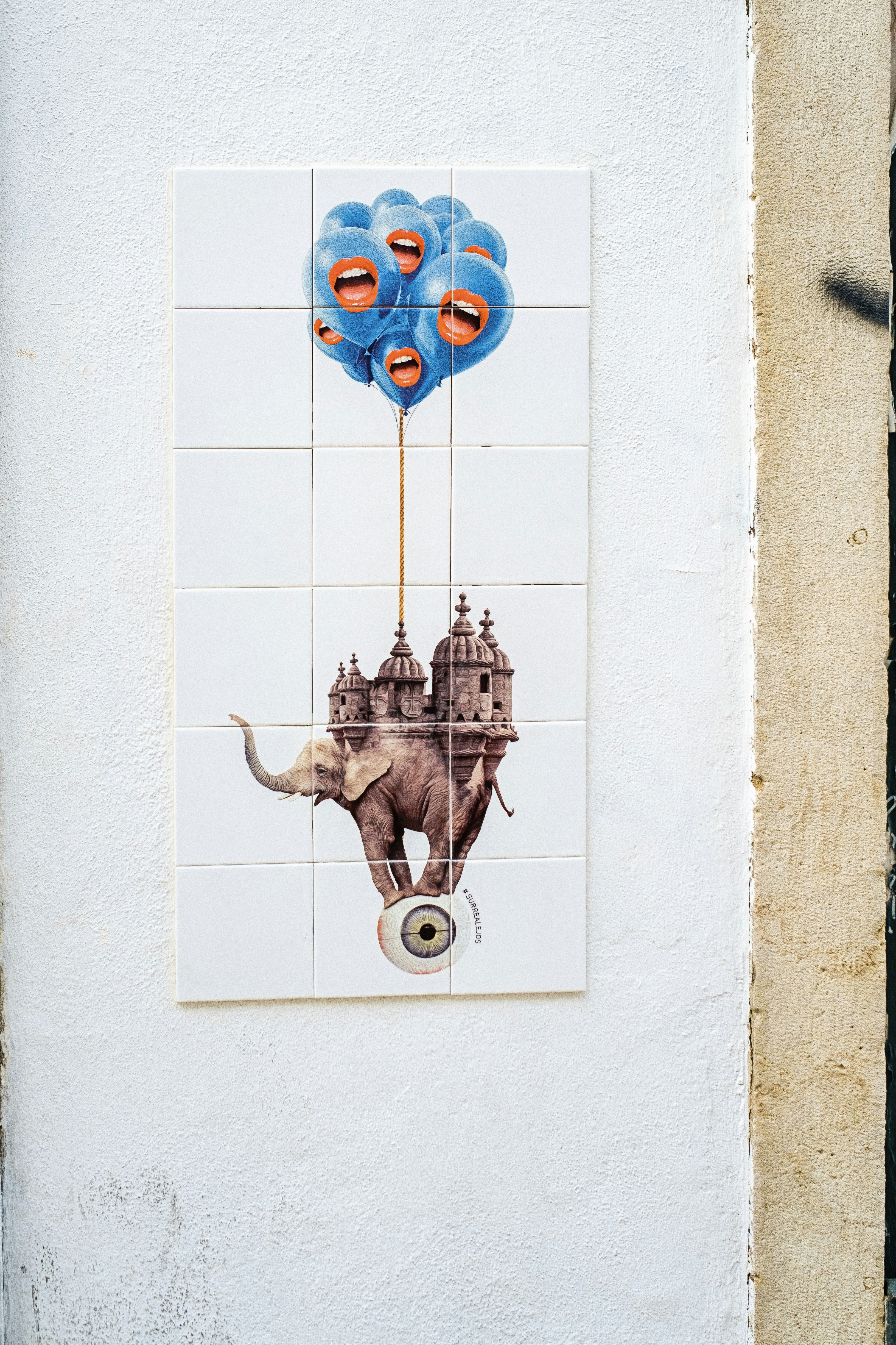 Stormtrooper minifigure walking on the sand photo – Free Stormtrooper ...