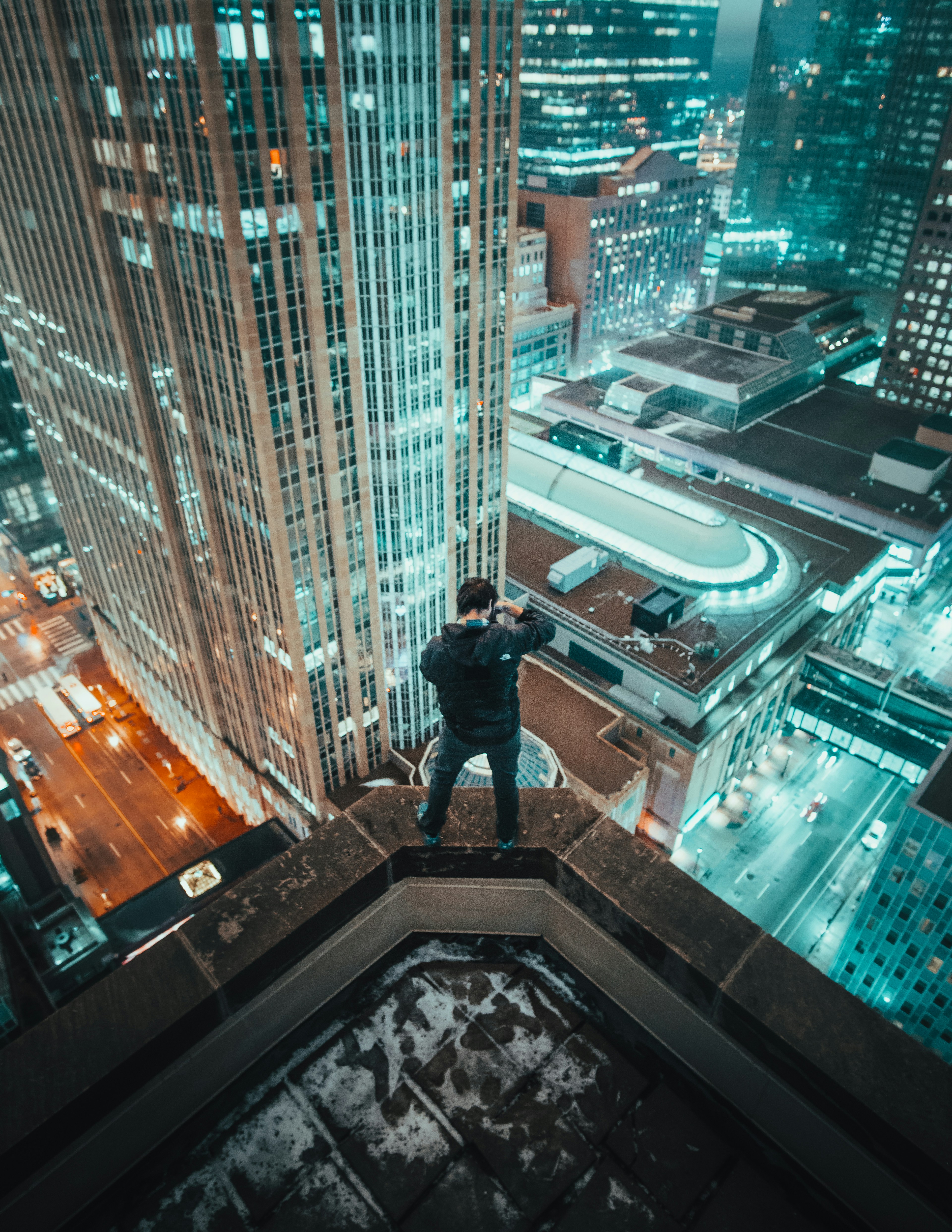 45,628+ Urban Exploration Pictures | Download Free Images on Unsplash